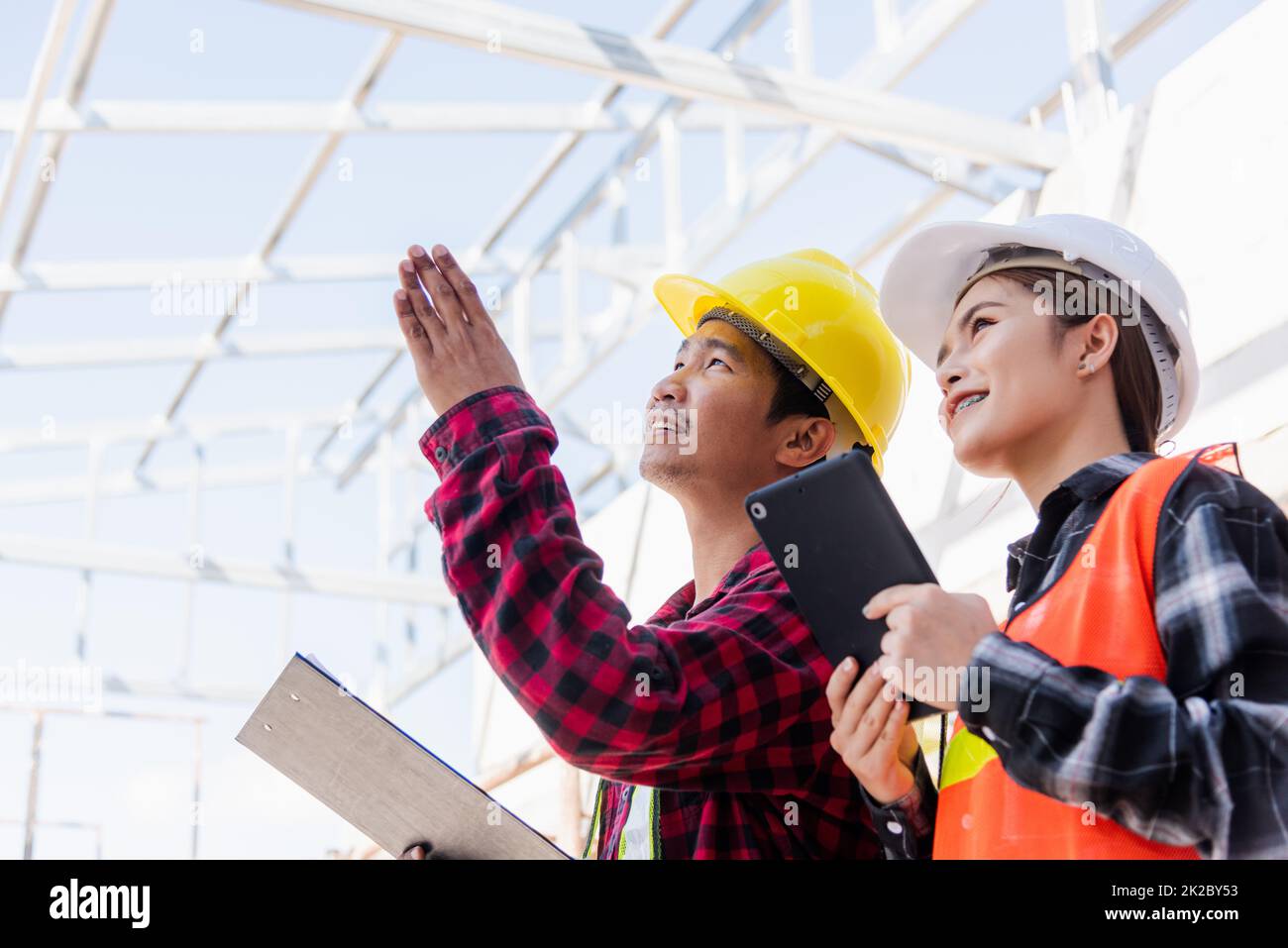 Asian technology worker hi-res stock photography and images - Alamy