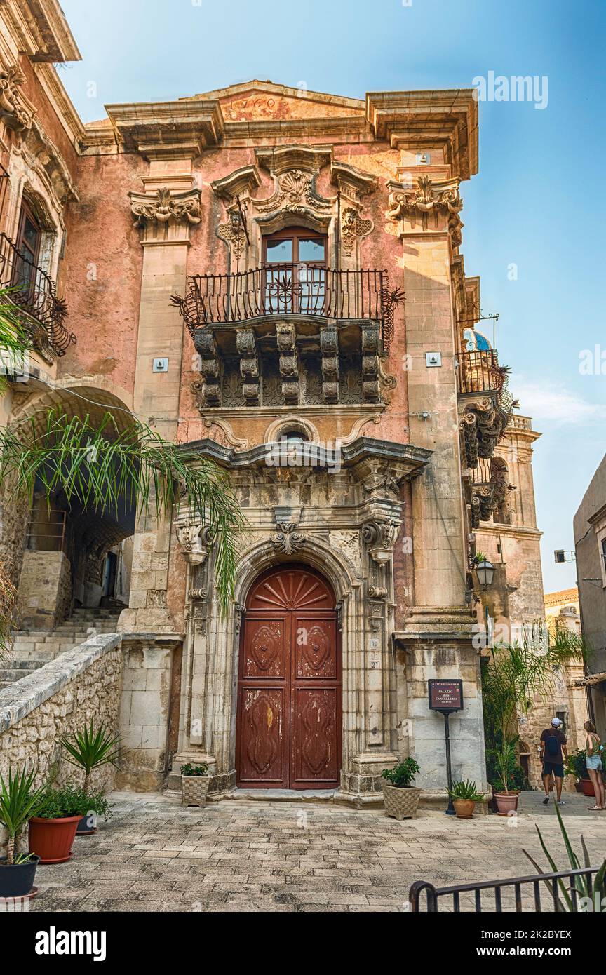 Cancelleria palazzo hi-res stock photography and images - Alamy