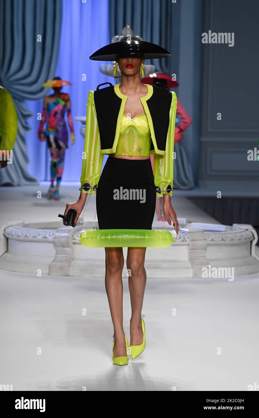 Milan, Italy. 23rd Sep, 2022. Milan, Milan Fashion Week, Woman Spring ...