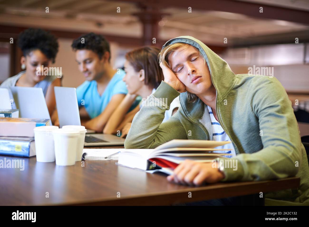 Teamwork study young hi-res stock photography and images - Alamy
