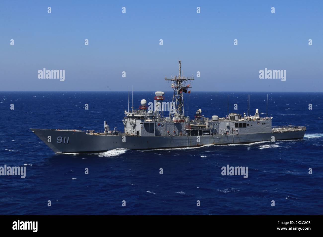 220922-N-NO146-1005 RED SEA (Sept. 20, 2022) Egyptian Navy frigate ENS ...