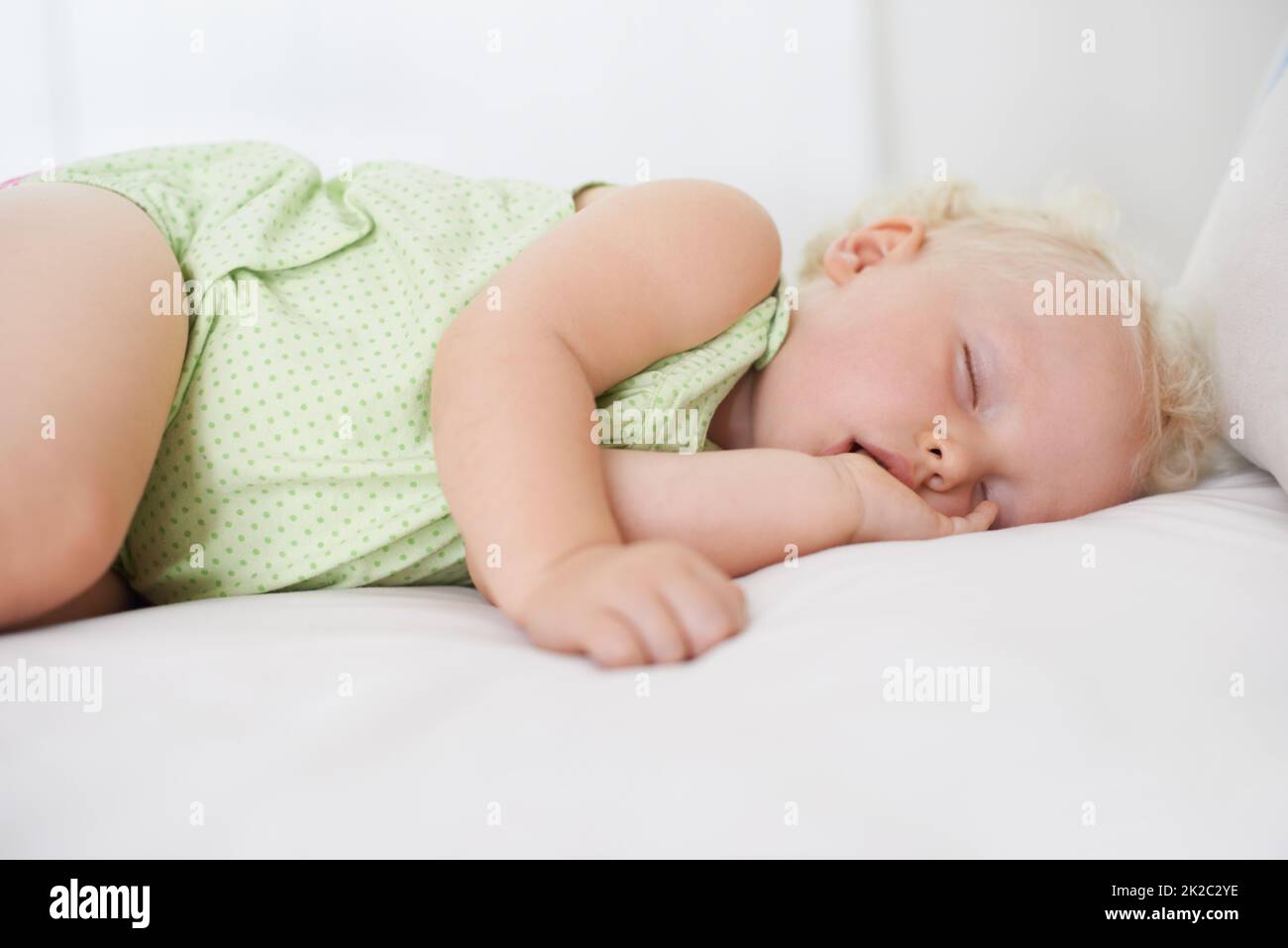 Girl fast asleep hi-res stock photography and images - Alamy