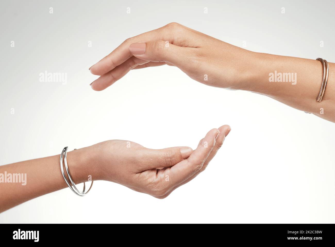 Two cupped hands hi-res stock photography and images - Alamy