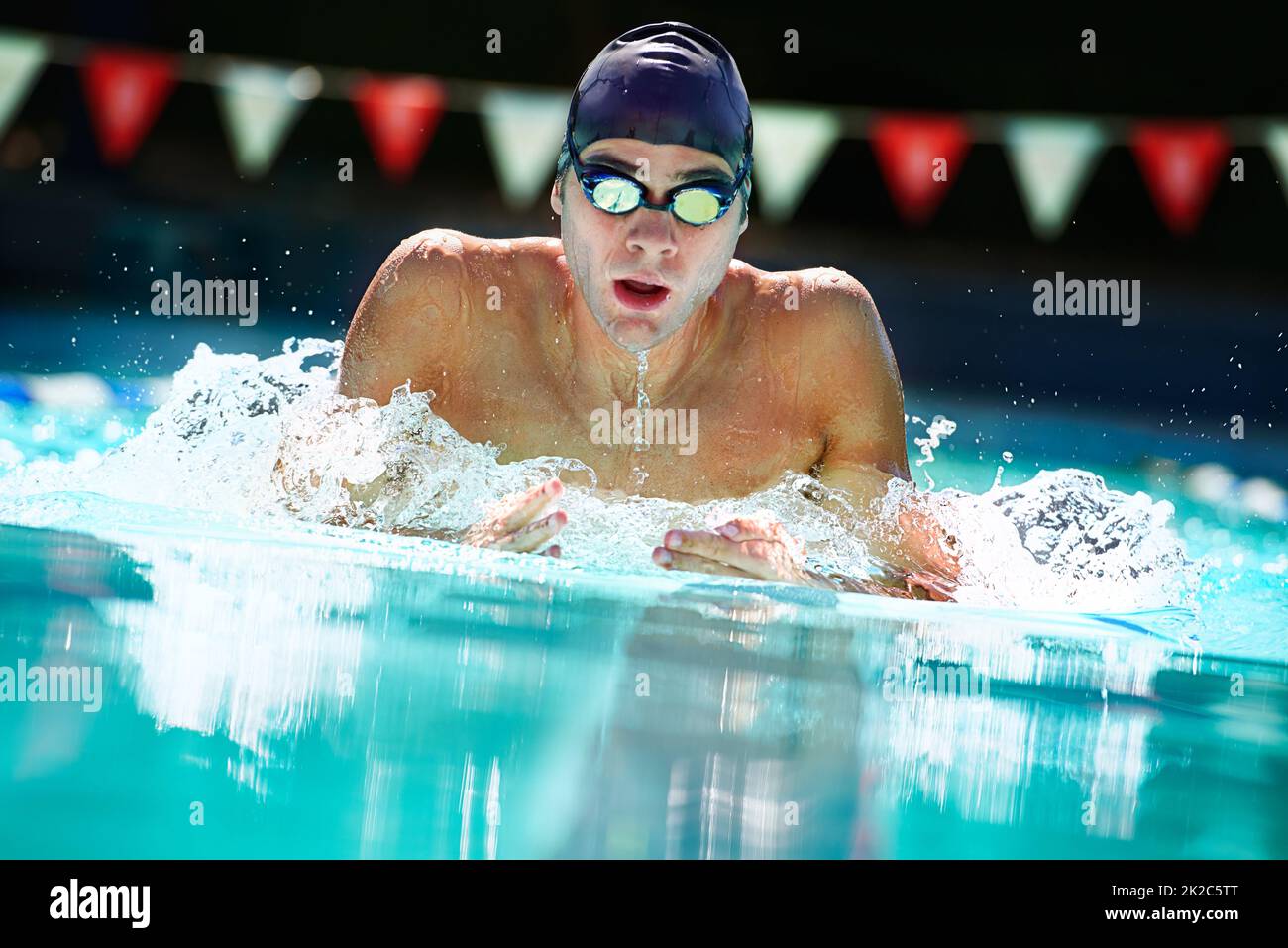 Athletic male swimmer hi-res stock photography and images - Alamy