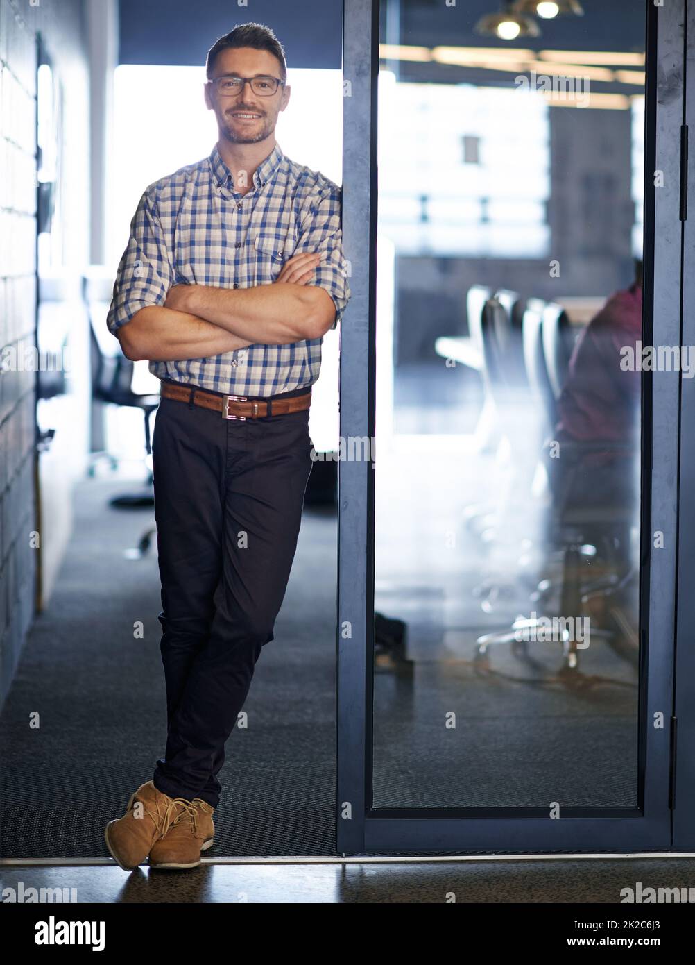 Worker leaning hi-res stock photography and images - Alamy