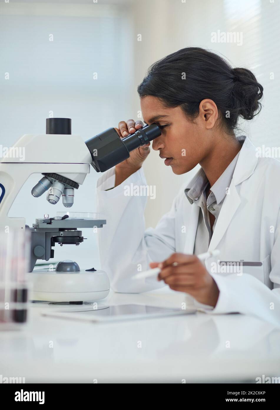Scientific knowledge hi-res stock photography and images - Alamy
