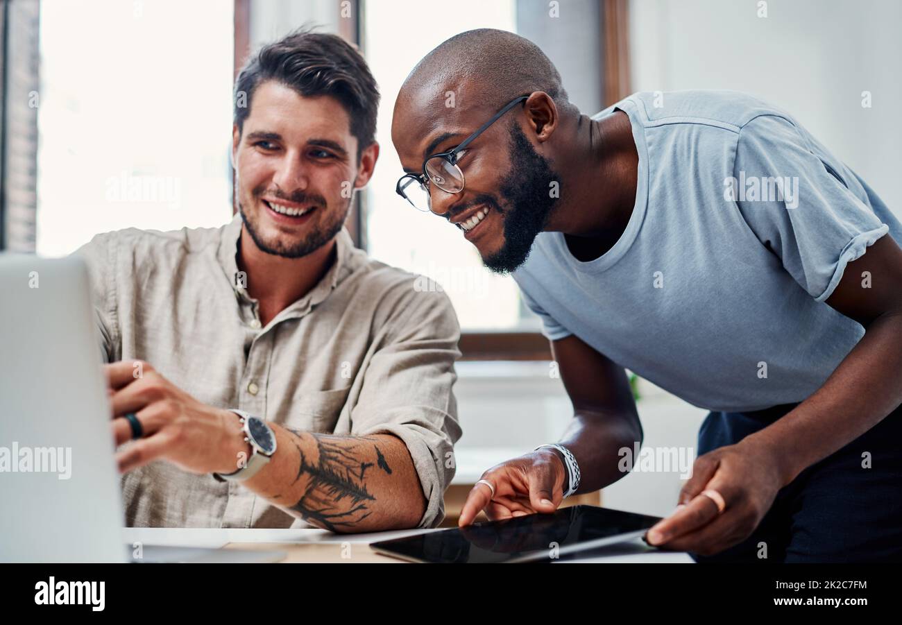 Businessman helping colleague hi-res stock photography and images - Alamy