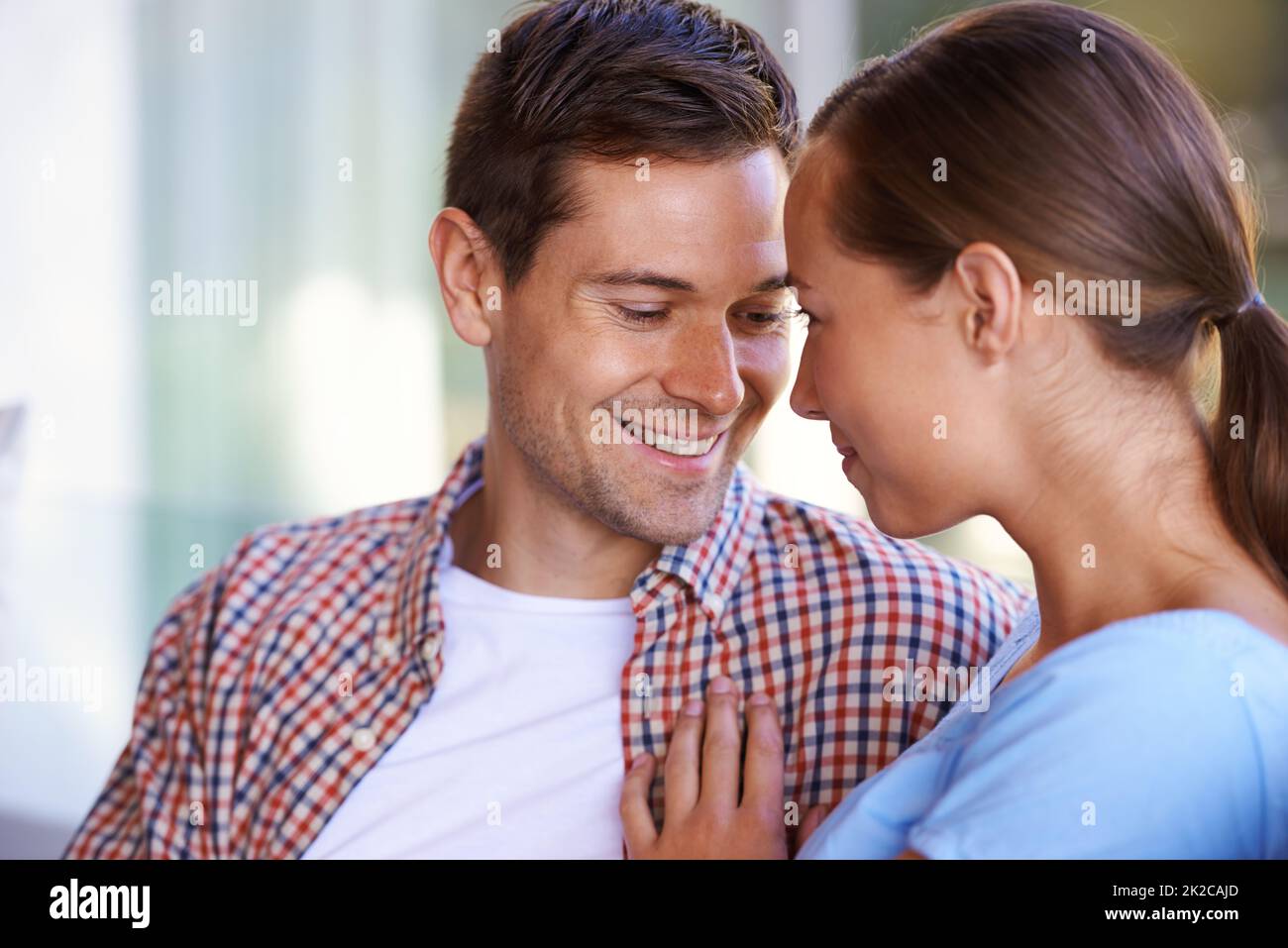 Couple sitting together hi-res stock photography and images - Alamy