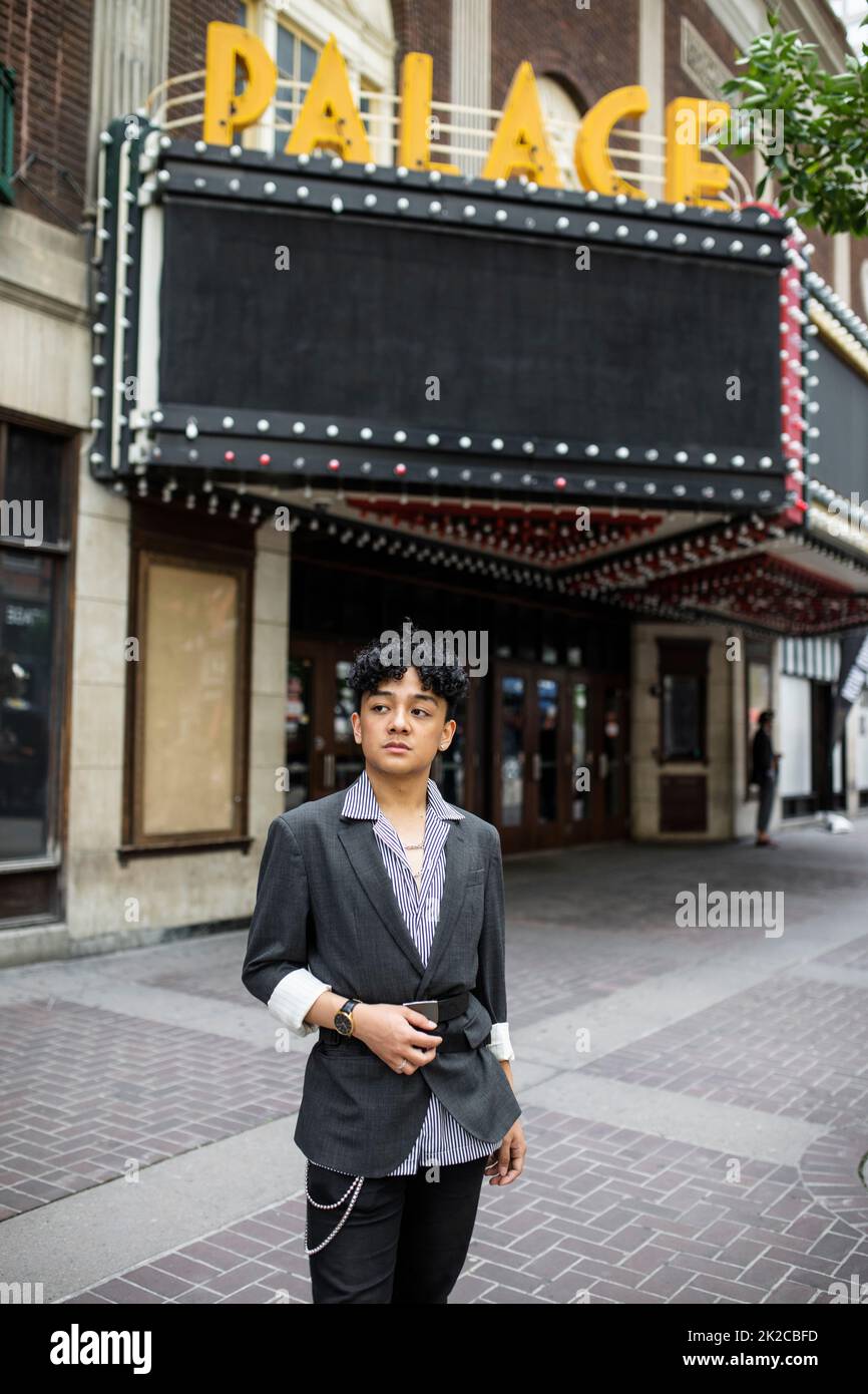 Man standing alone outside hi-res stock photography and images - Alamy