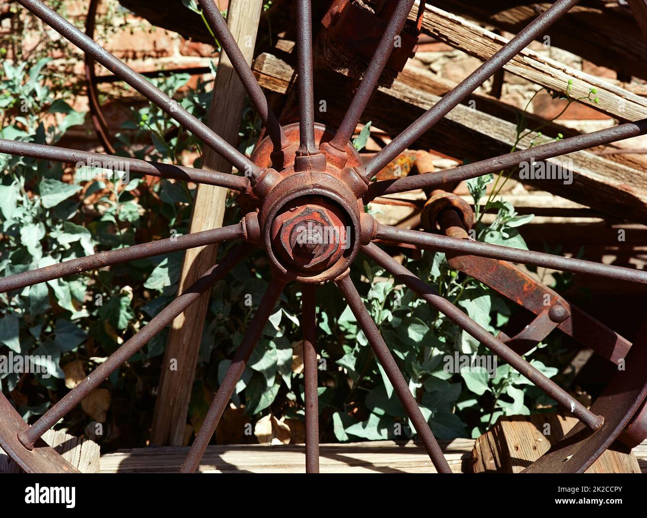 Old iron Wagon Wheel Stock Photo - Alamy