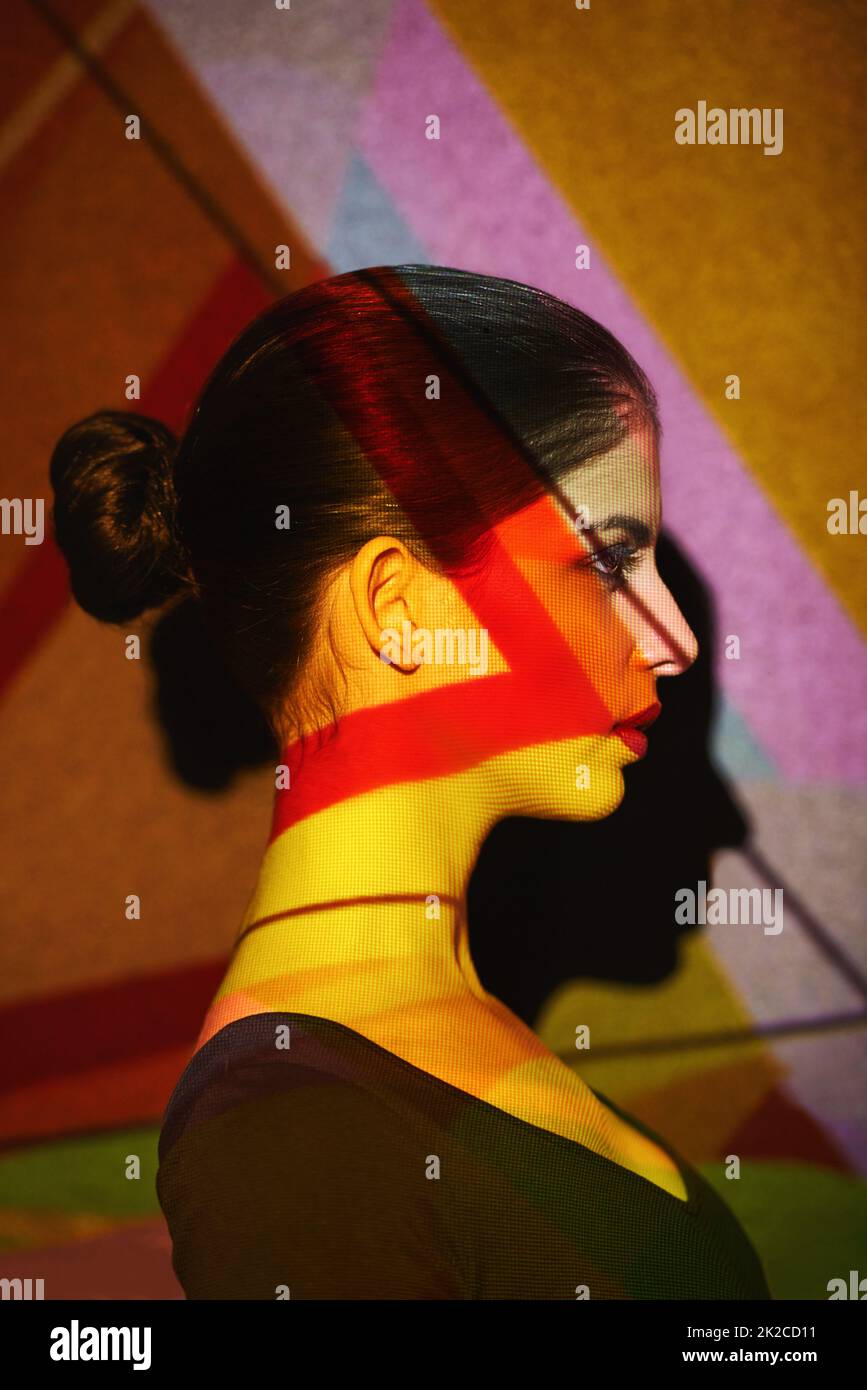 Dont hide behind black and white. A beautiful model in the studio ...