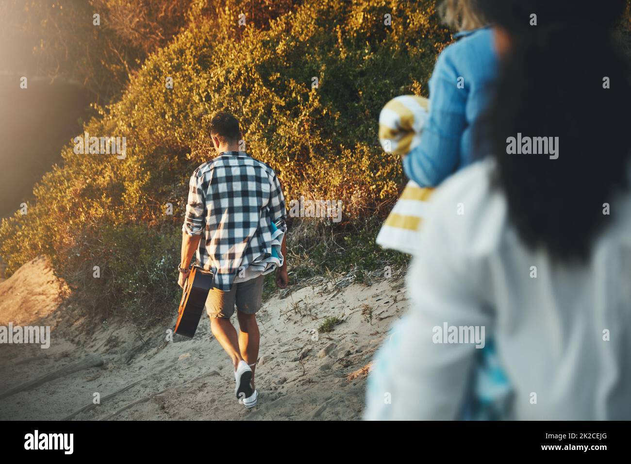 Hanging out on beach hi-res stock photography and images - Alamy