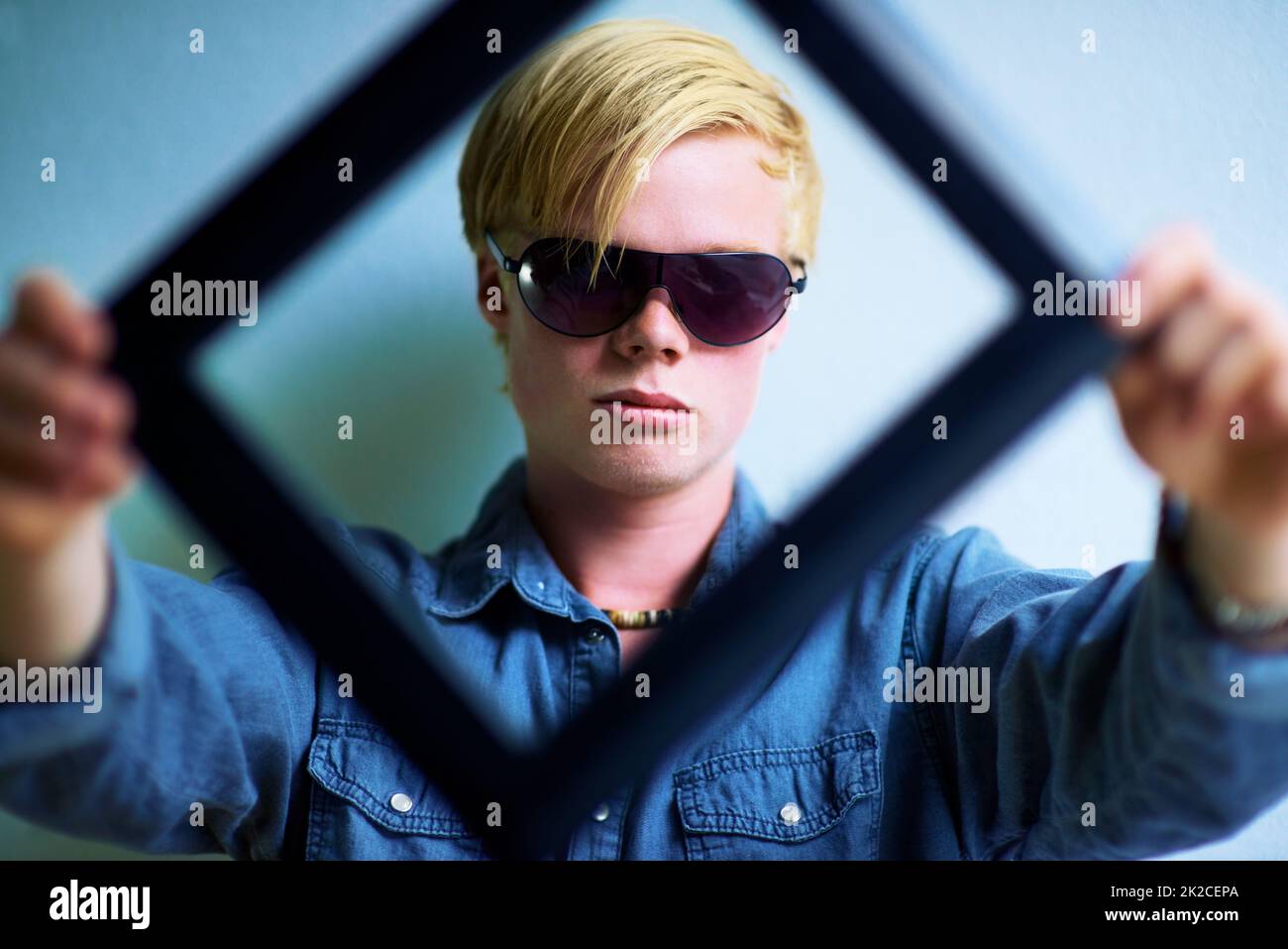 Shades frame man hi-res stock photography and images - Alamy