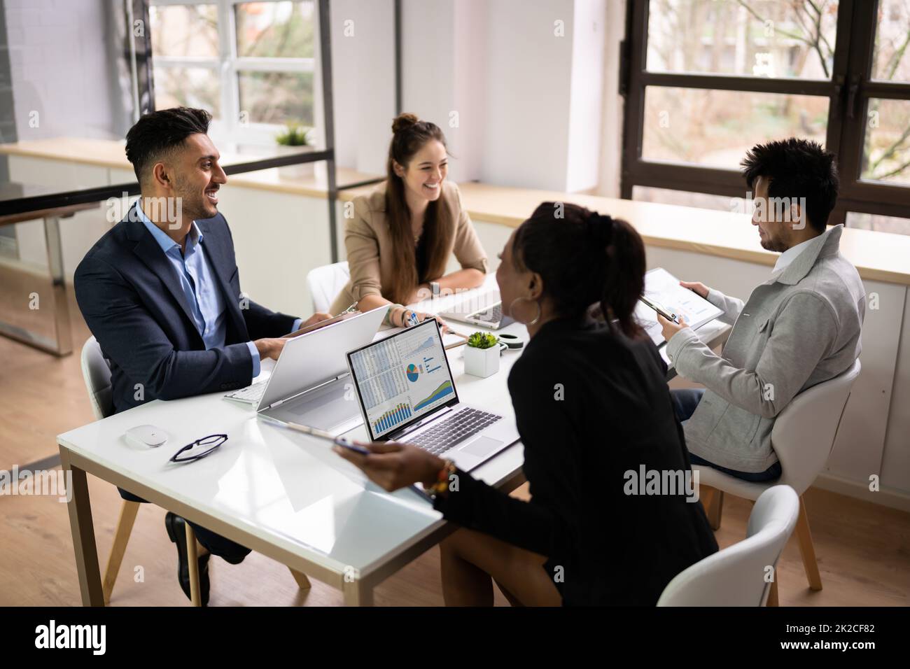 Diverse group meeting chair hi-res stock photography and images - Alamy