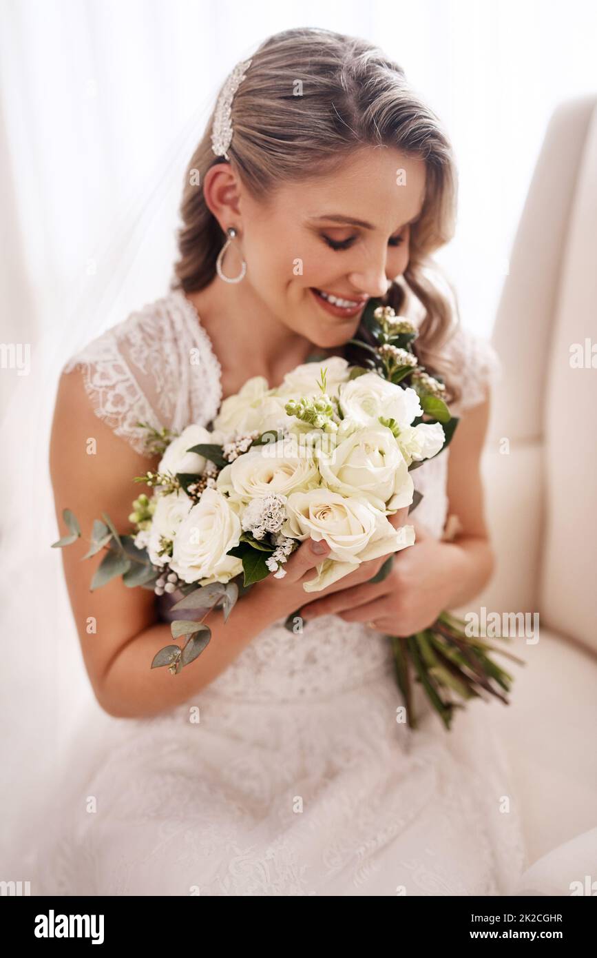 Alone bride hi-res stock photography and images - Alamy