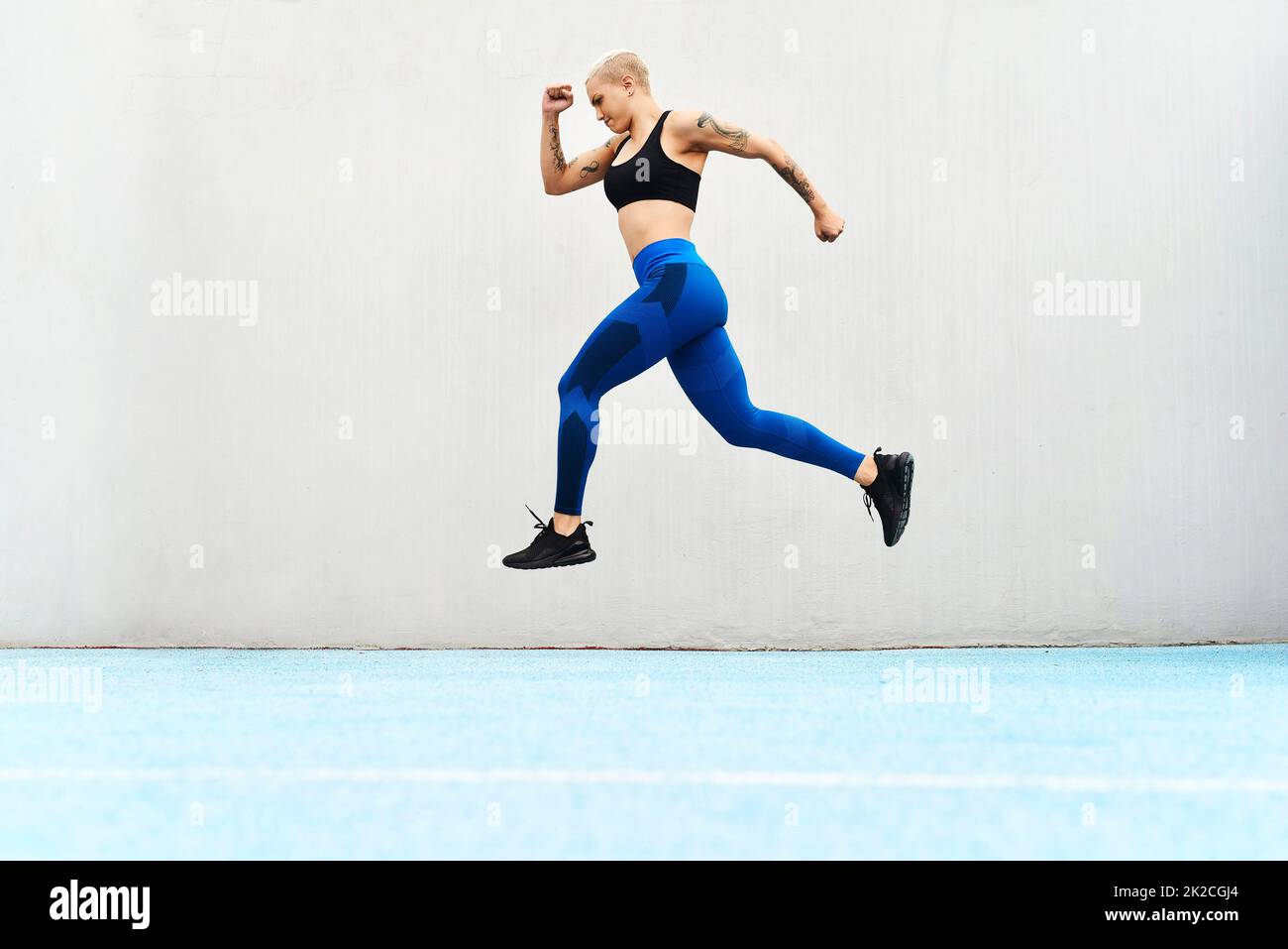 Athlete running hi-res stock photography and images - Alamy