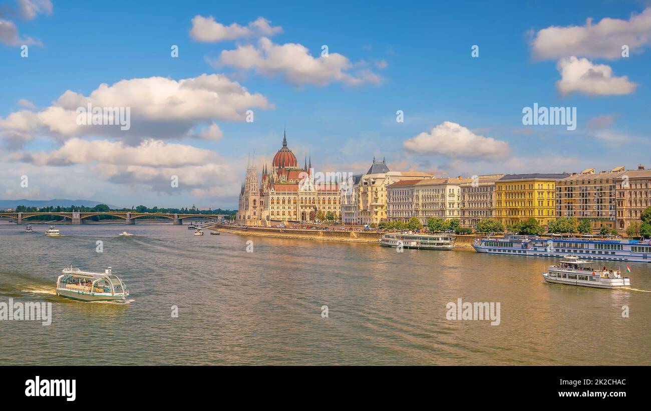 Budapest city skyline, cityscape of Hungary at sunset Stock Photo - Alamy