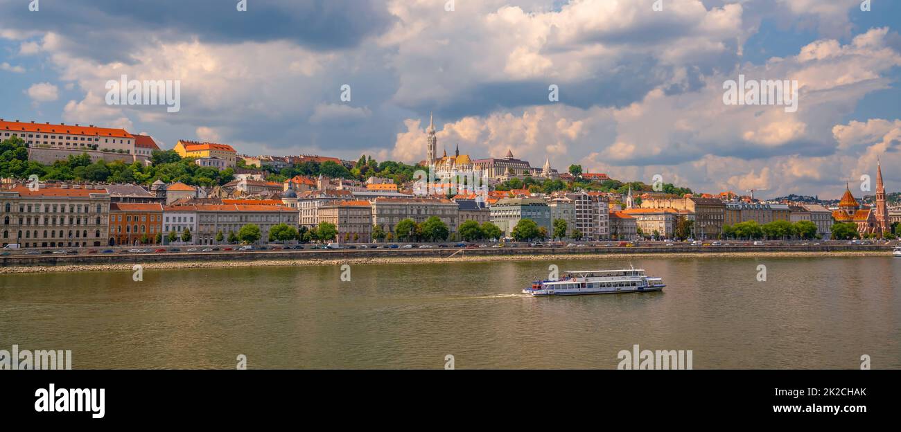 Budapest city skyline, cityscape of Hungary Stock Photo - Alamy