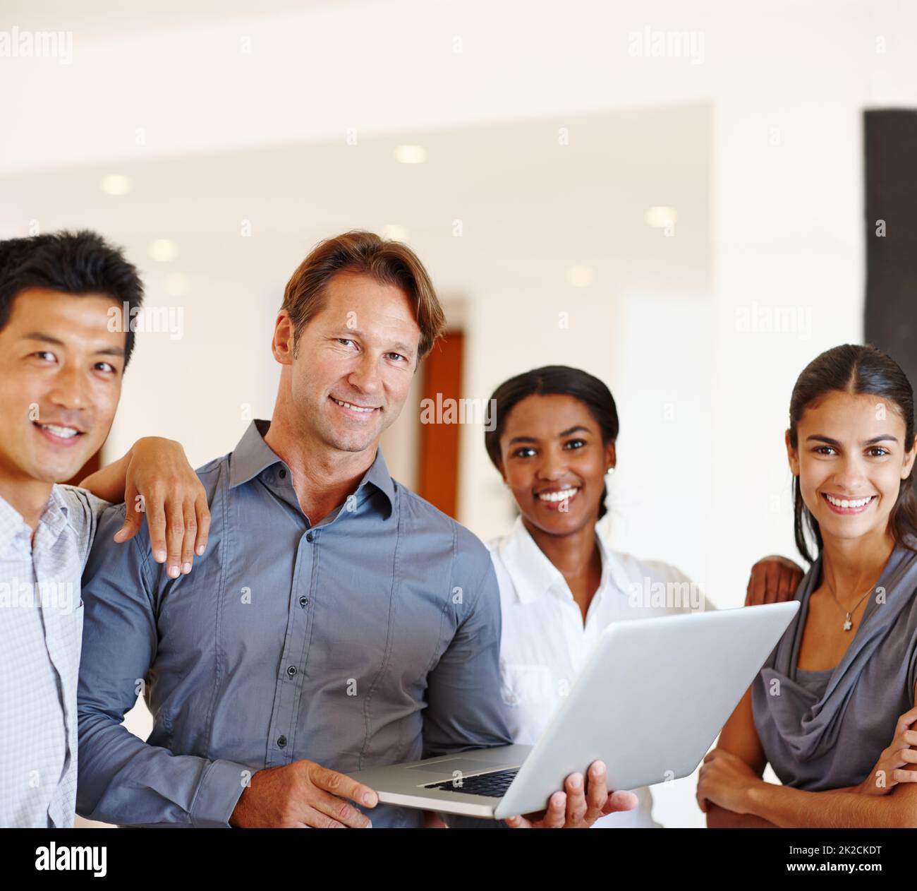 Laptop workers hi-res stock photography and images - Alamy