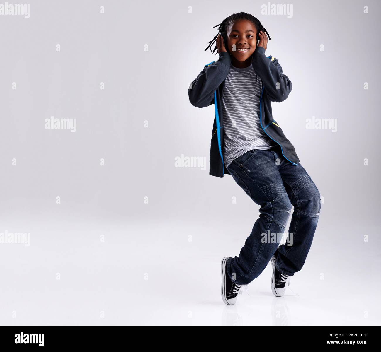 African boy dancing hi-res stock photography and images - Alamy