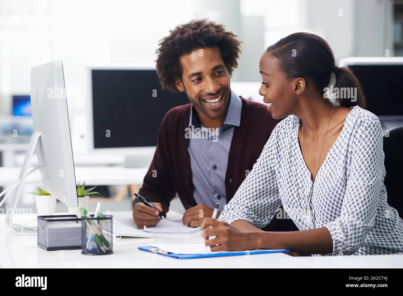 Informal business relationship hi-res stock photography and images - Alamy