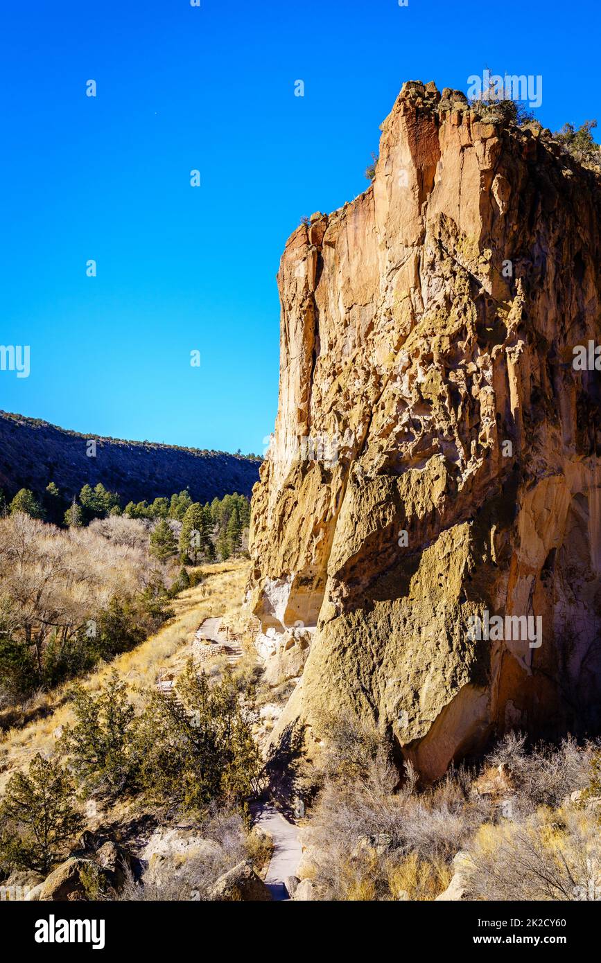 Pueblo loop trail hi-res stock photography and images - Alamy