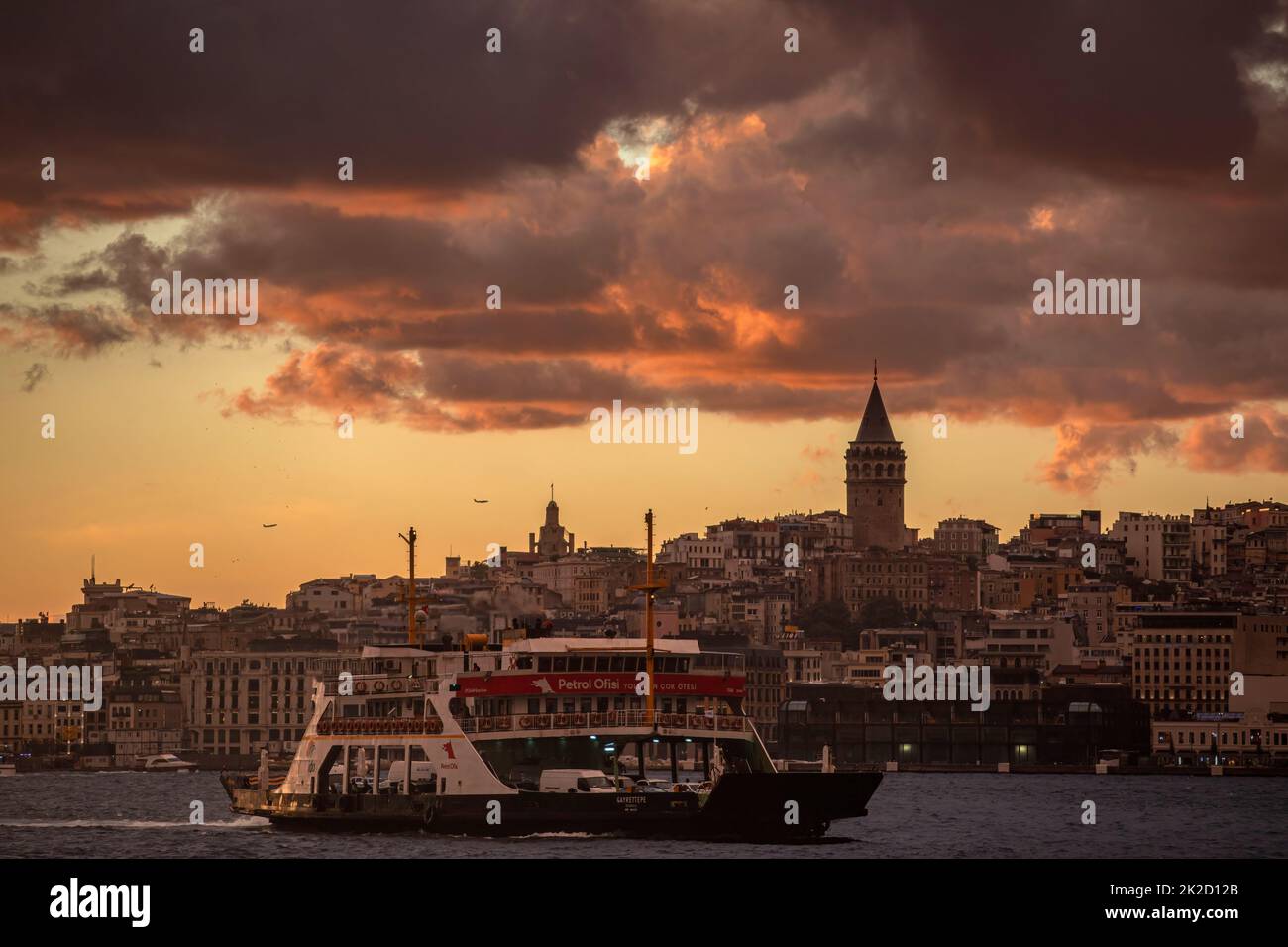 Istanbul, Turkey. 22nd Sep, 2022. At the sunset in Istanbul, the ferry ...