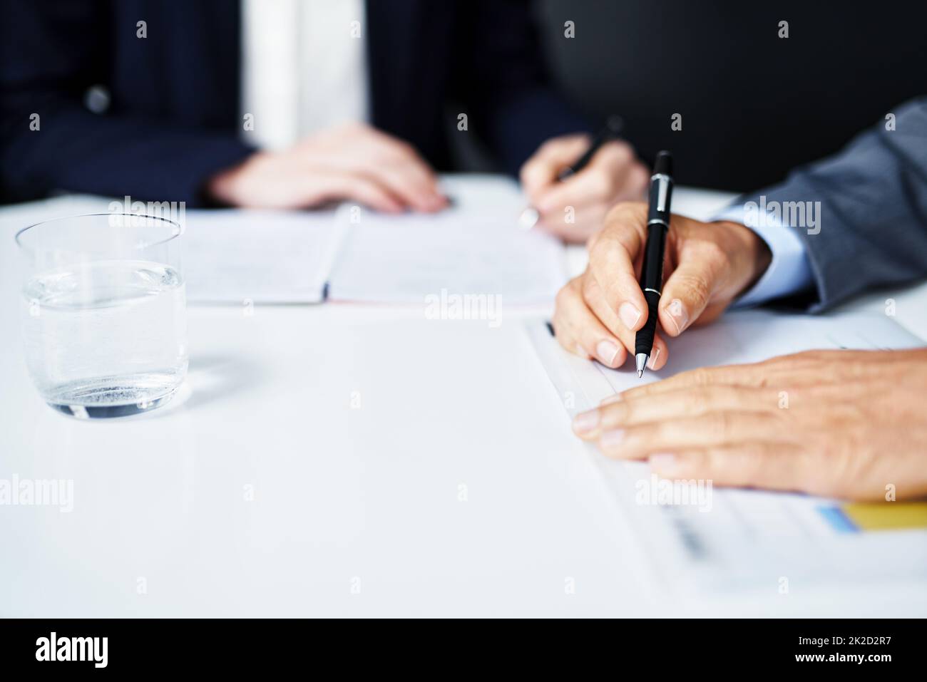Business paper handover hi-res stock photography and images - Alamy