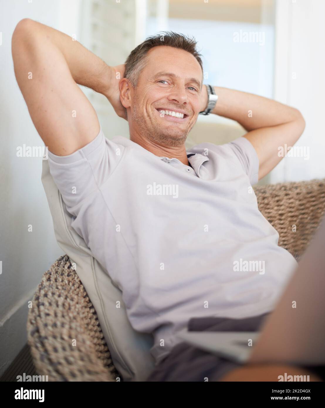 Leaning back on hands hi-res stock photography and images - Alamy