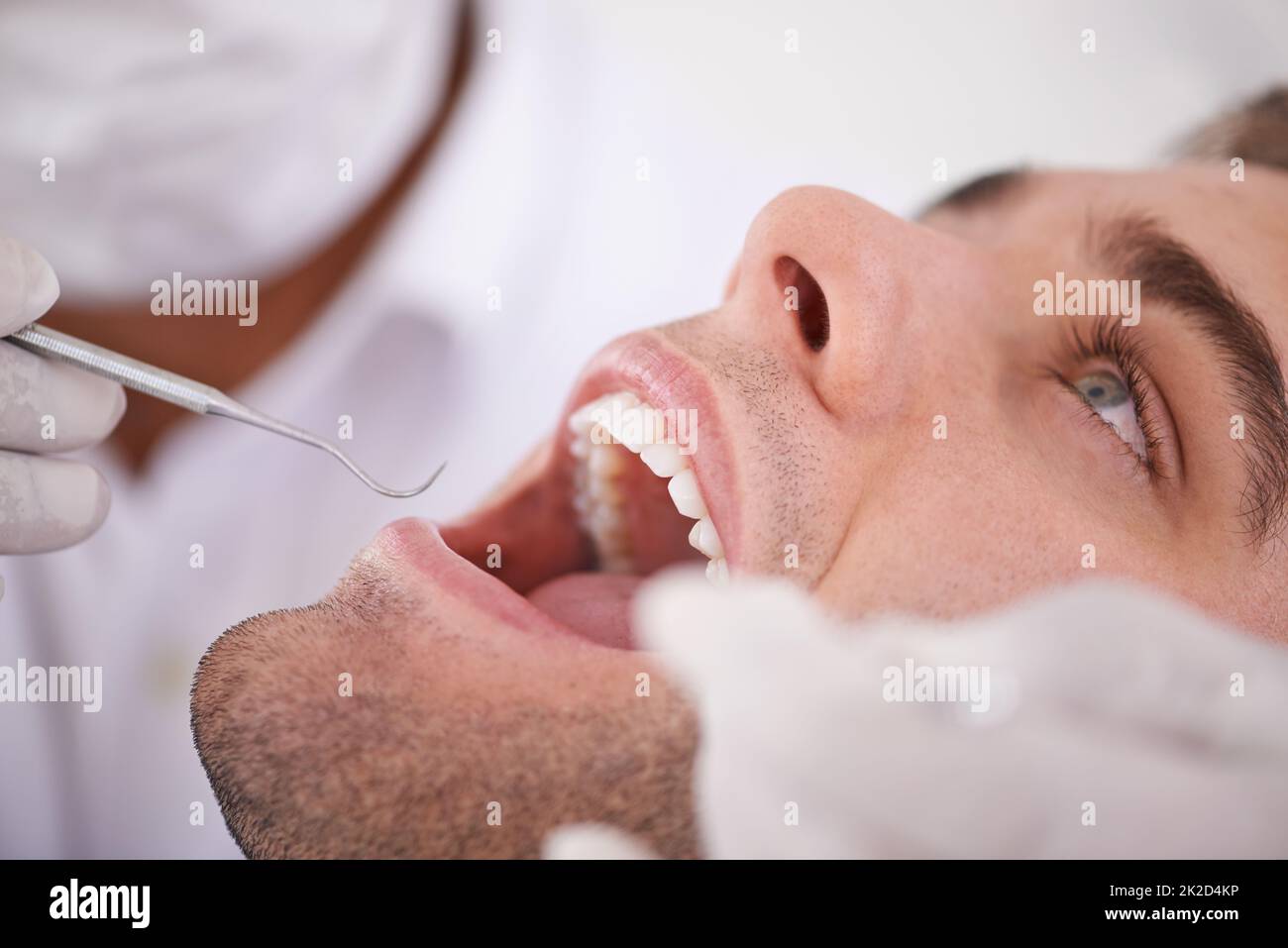 Wide open mouth dentist hi-res stock photography and images - Alamy