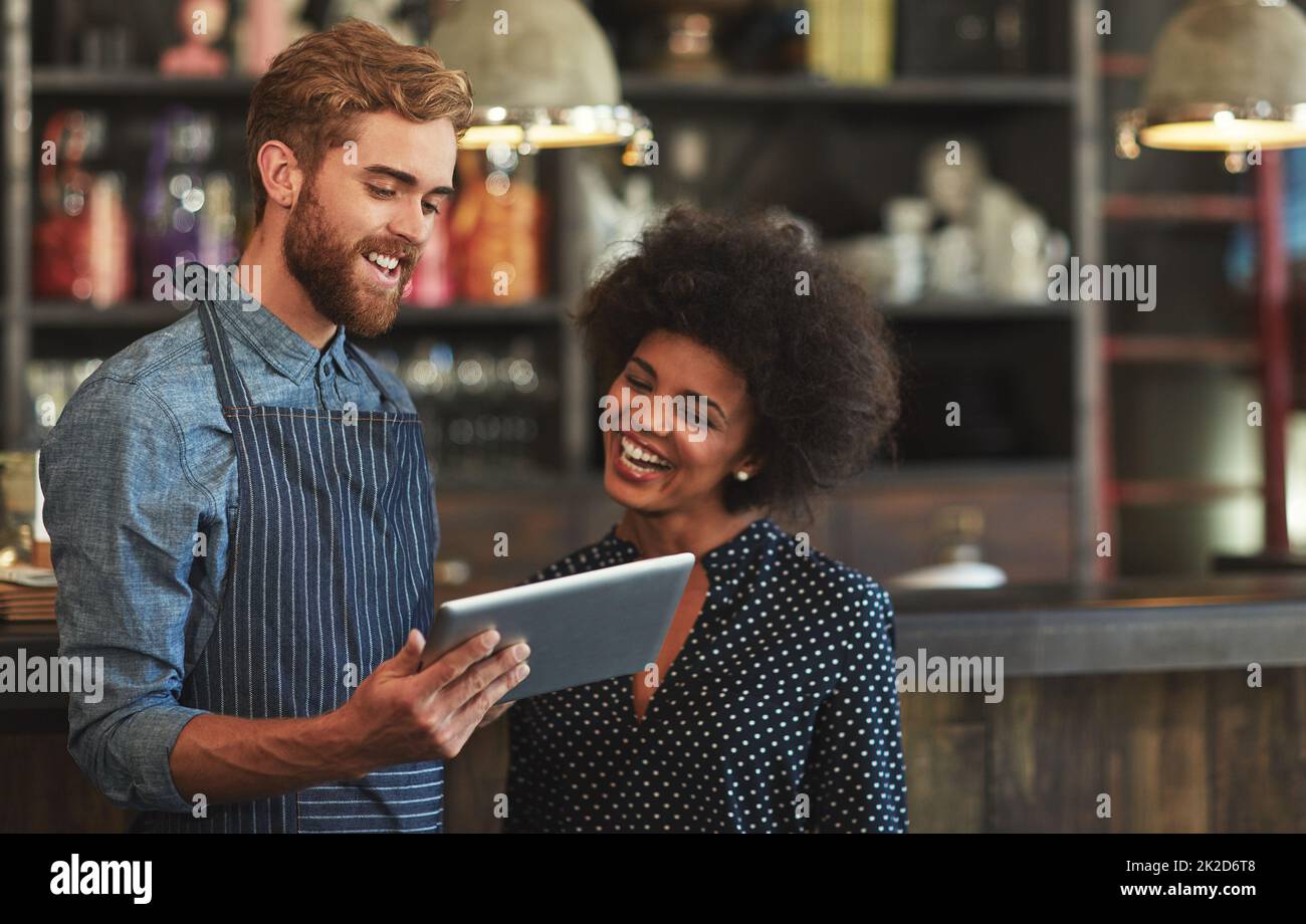 Coffee shop workers hi-res stock photography and images - Alamy