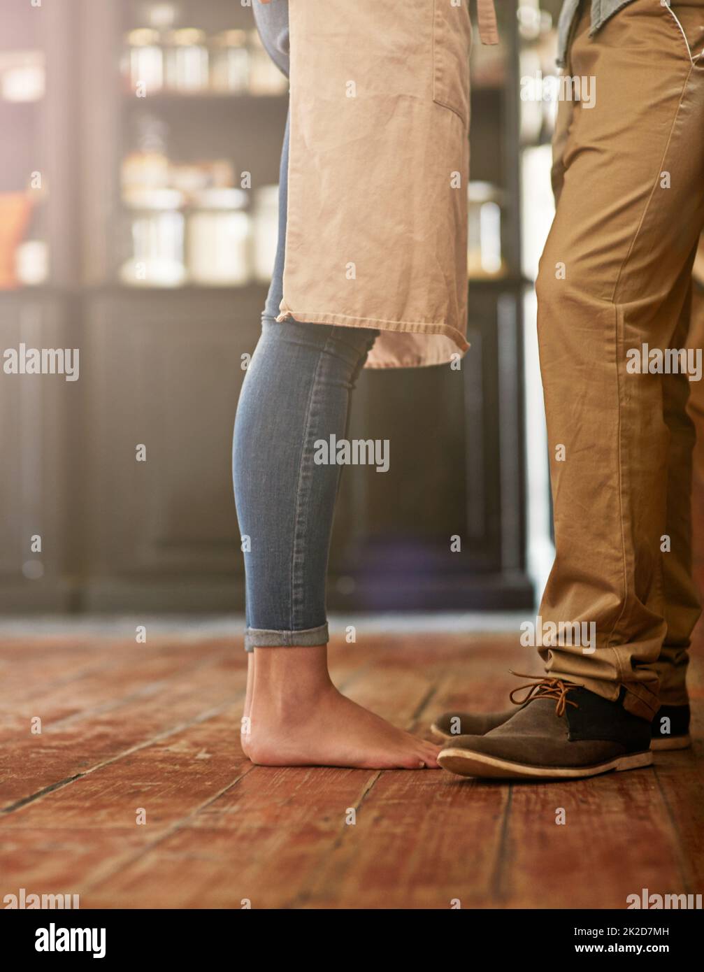 People standing too close hi-res stock photography and images - Alamy