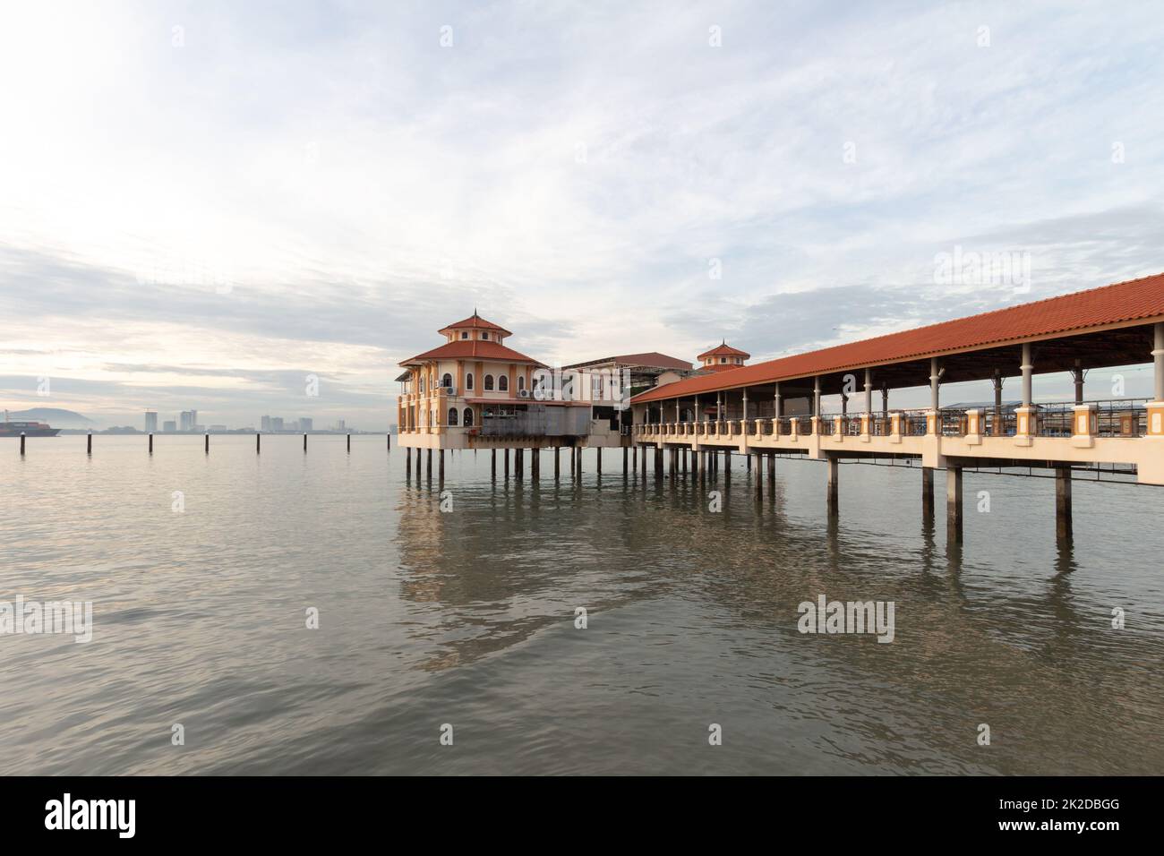 Architecture Church Street Pier Stock Photo - Alamy