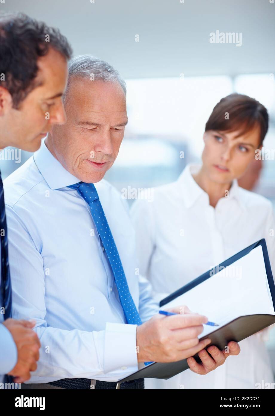 Group of business executives candid hi-res stock photography and images ...