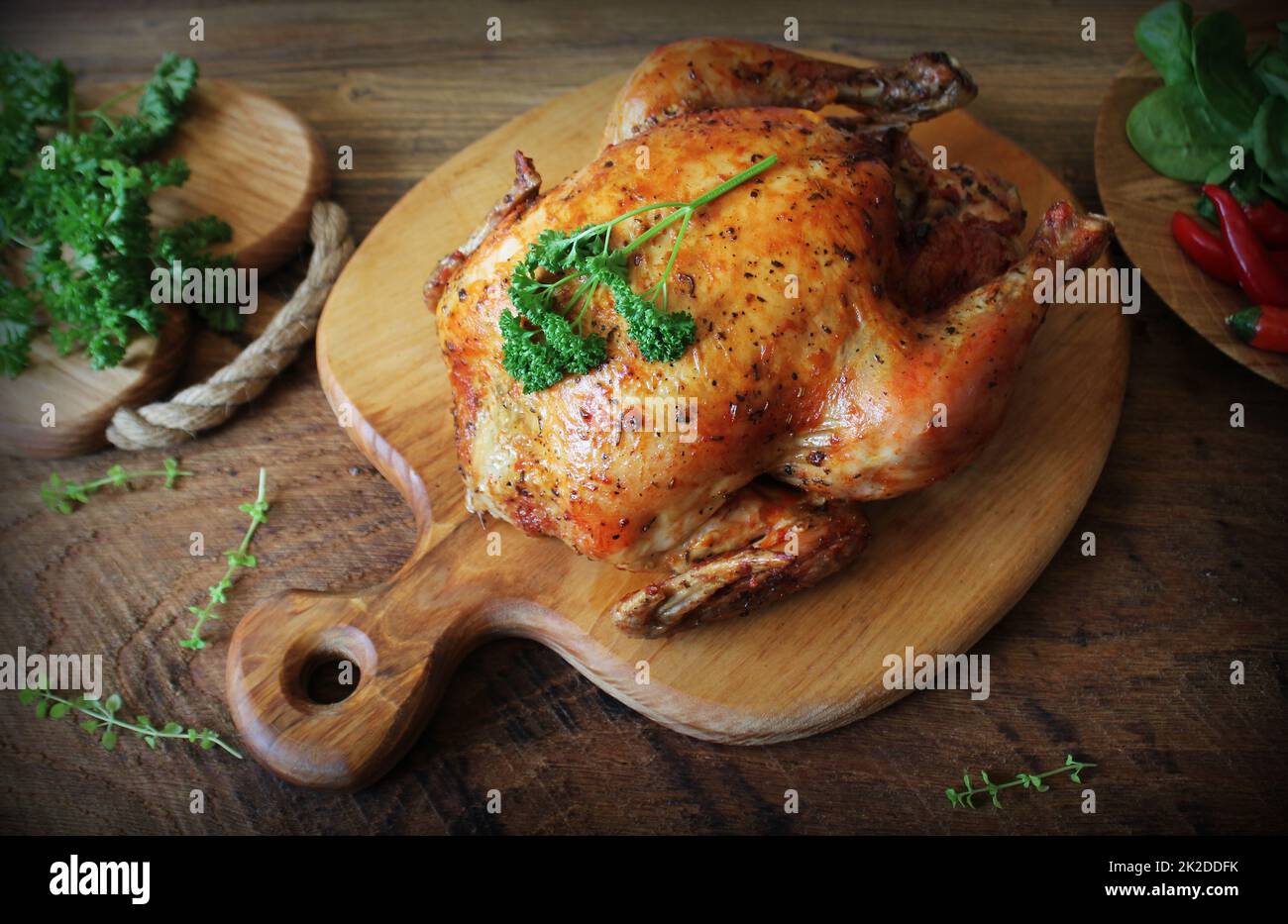 Roasted chicken top view hi-res stock photography and images - Alamy