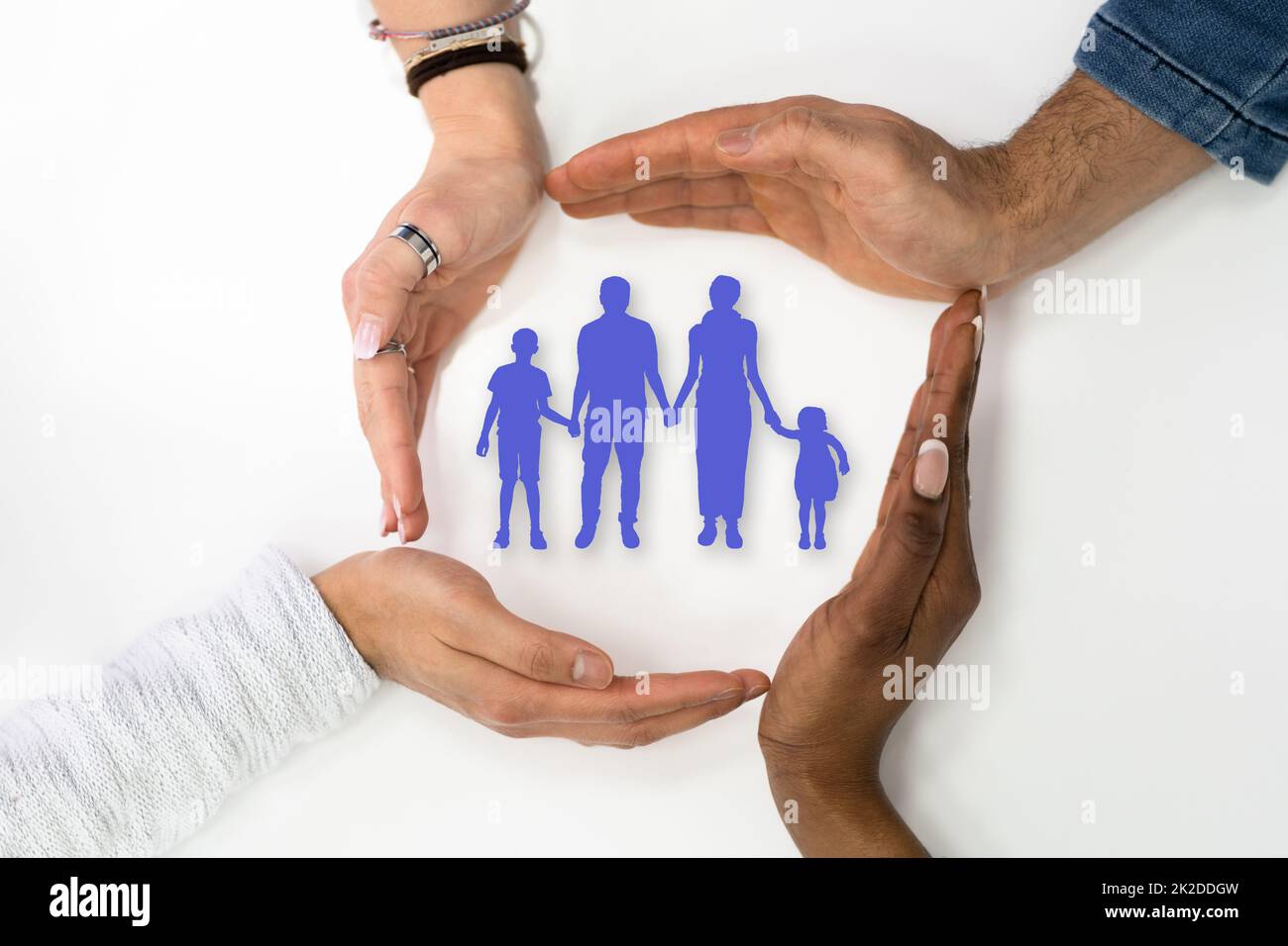 Protecting family hi-res stock photography and images - Alamy