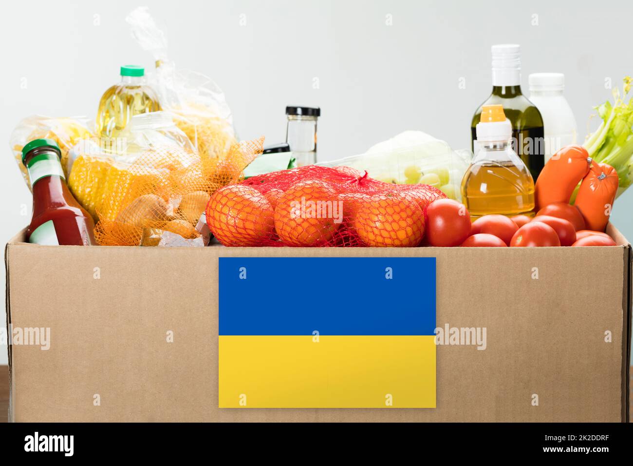 Food Donation Box Stock Photo - Alamy