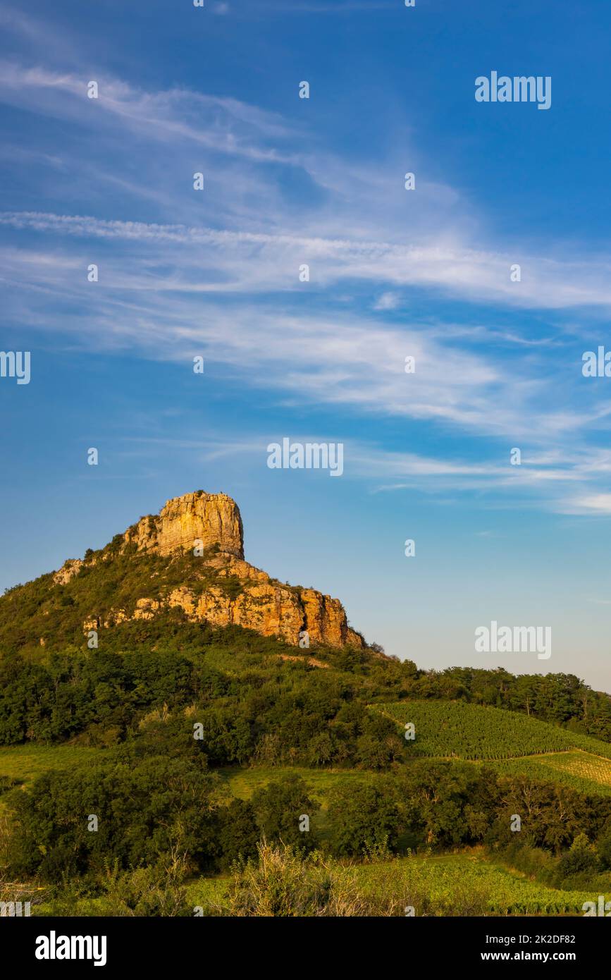 Rock of Solutre with vineyards, Burgundy, Solutre-Pouilly, France Stock ...