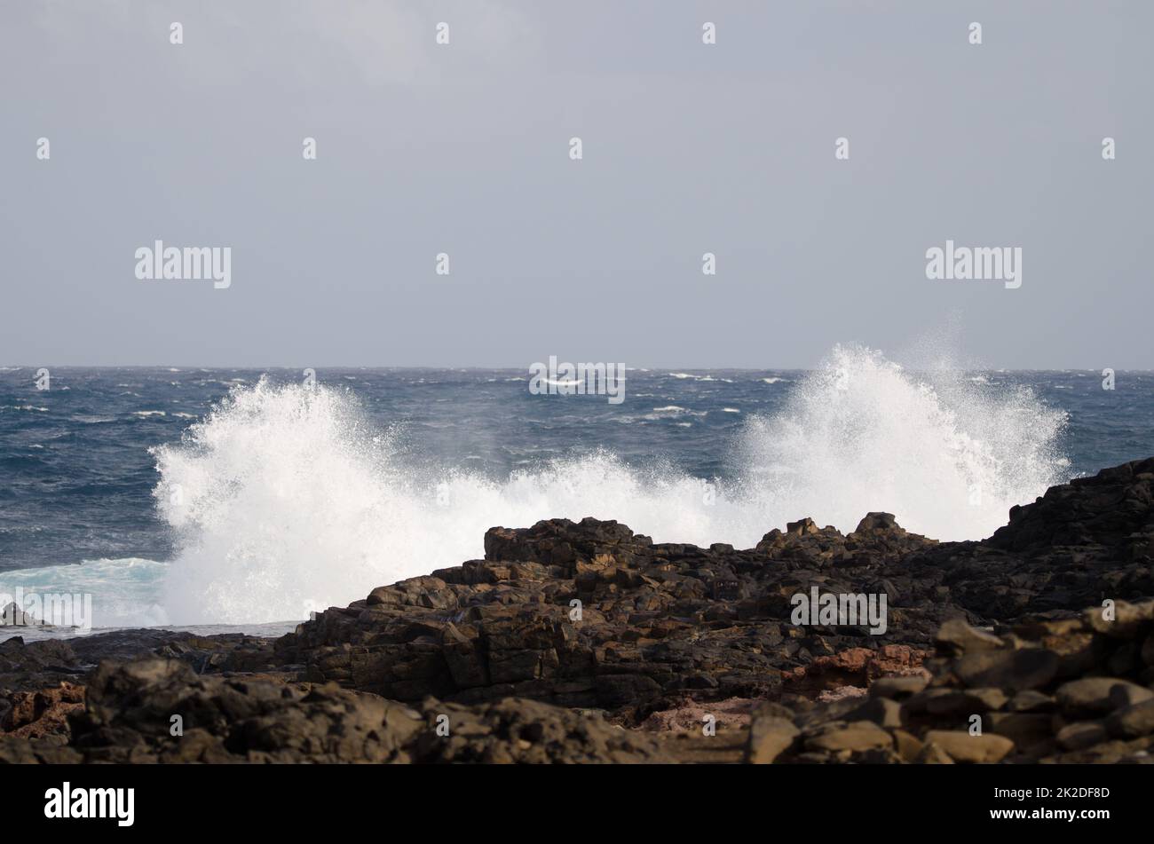 Against the wave hi-res stock photography and images - Alamy