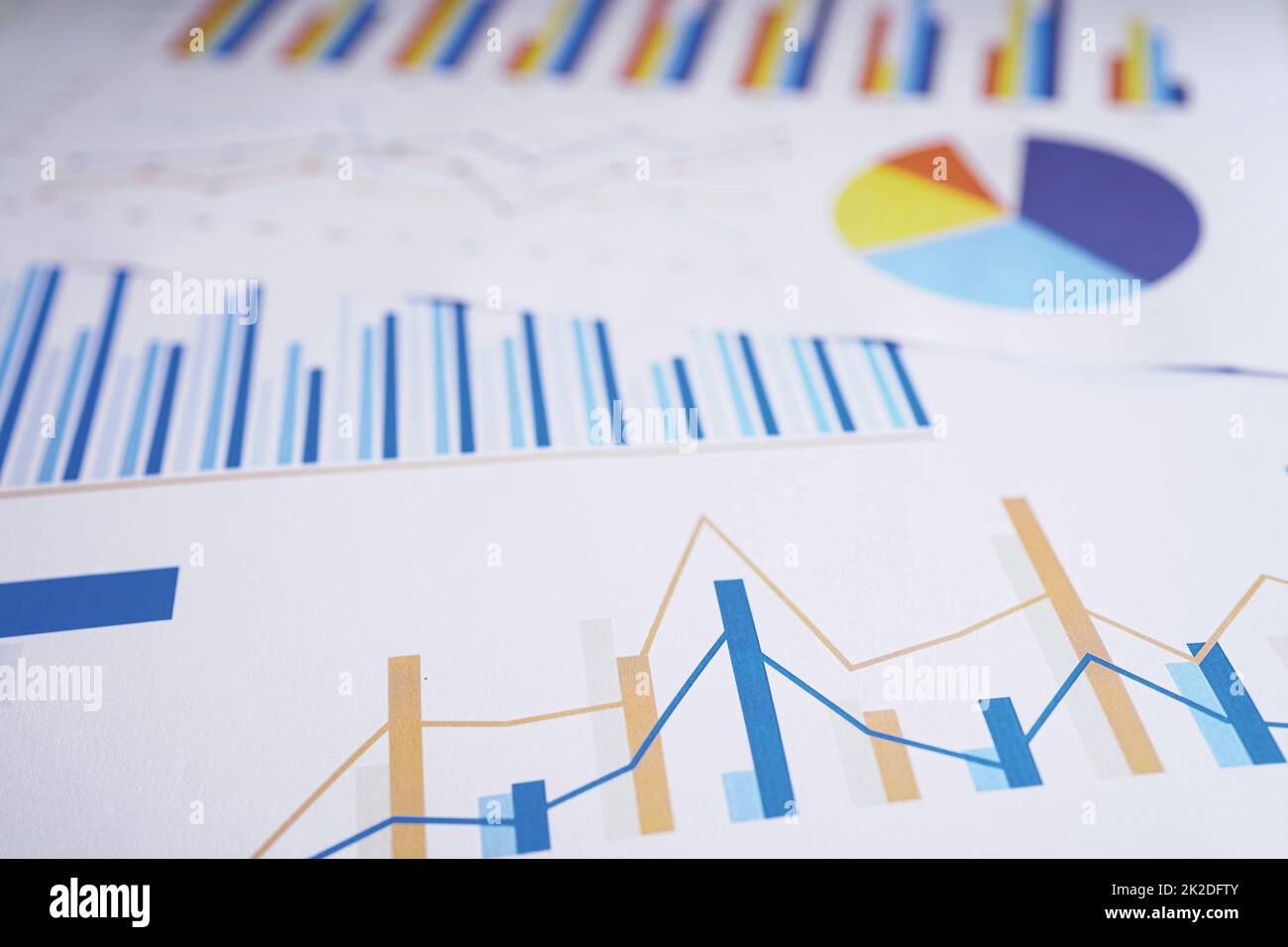 Graph graphs chart charts data hi-res stock photography and images - Alamy