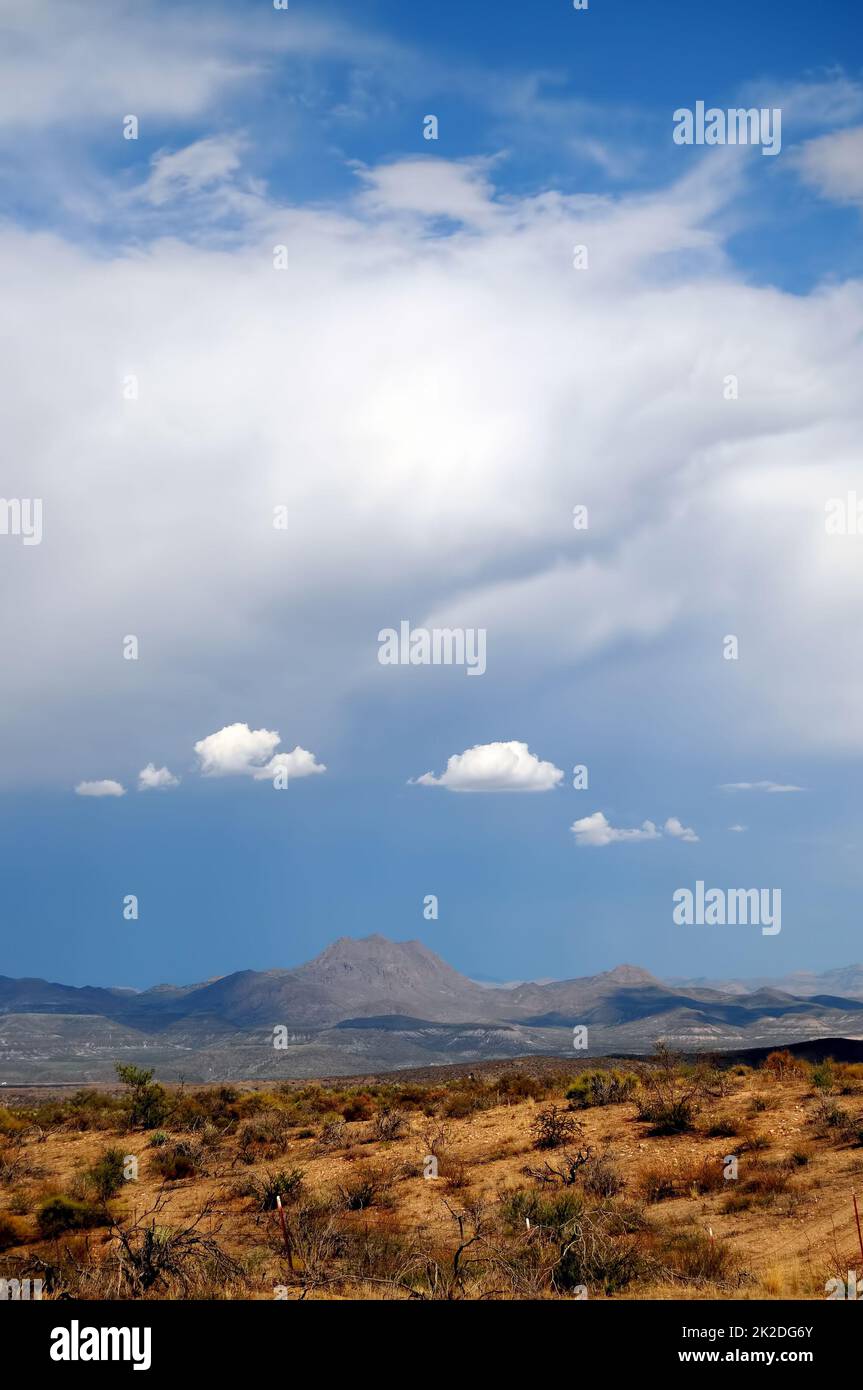 Desert storm hi-res stock photography and images - Alamy