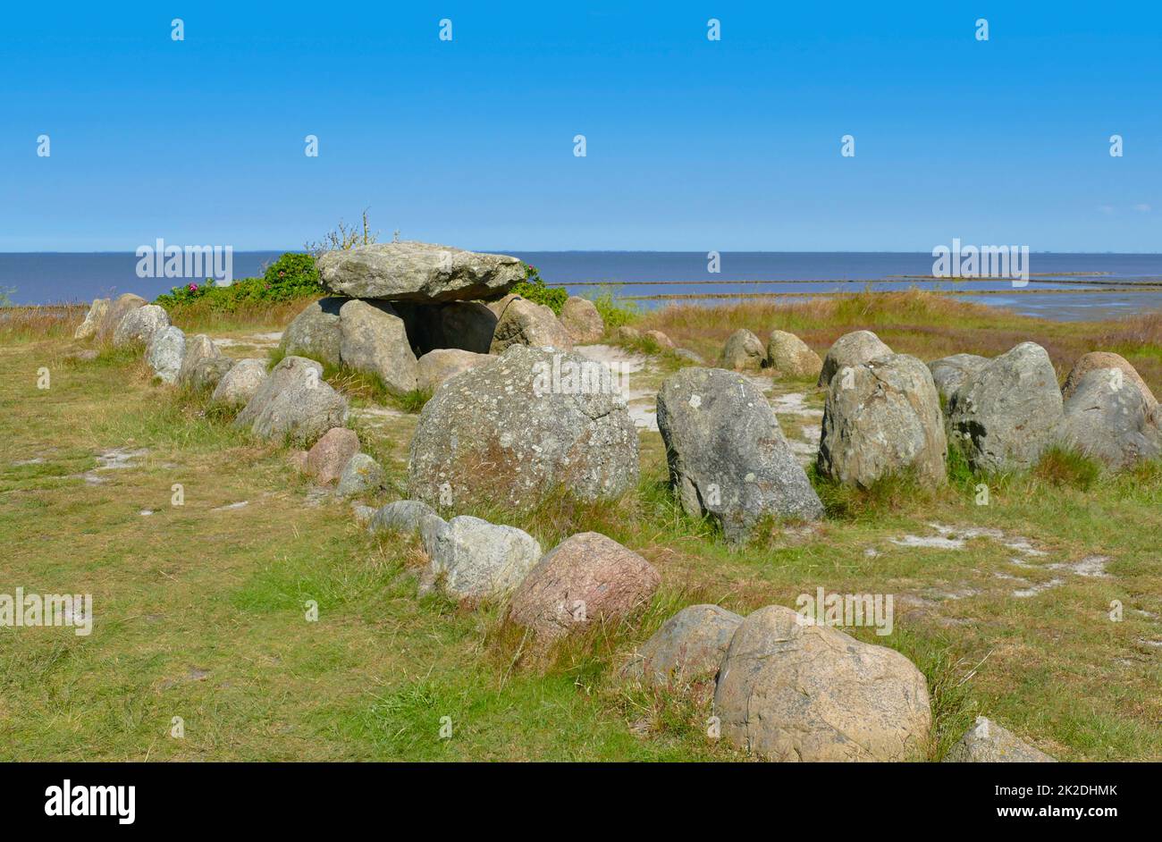 Megalithic grave hi-res stock photography and images - Alamy