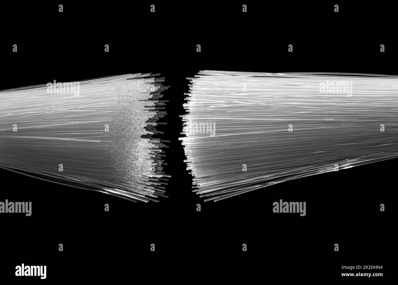 Fiber optic cable cross section Black and White Stock Photos & Images ...