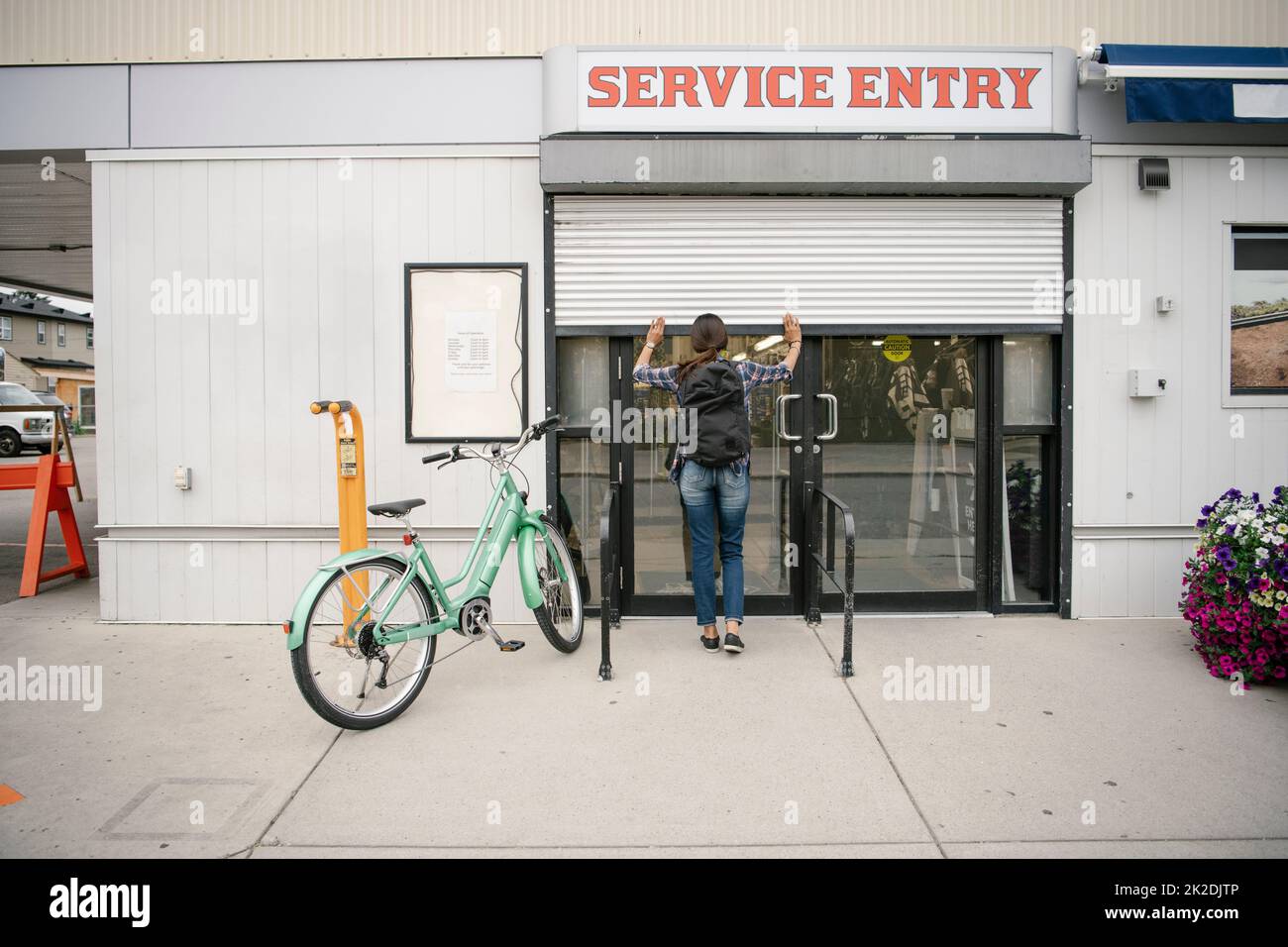 Entry security gate hi-res stock photography and images - Alamy