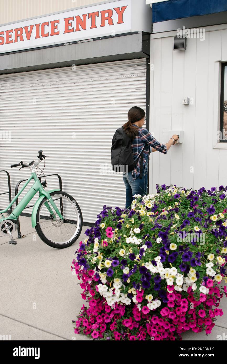Entry security gate hi-res stock photography and images - Alamy