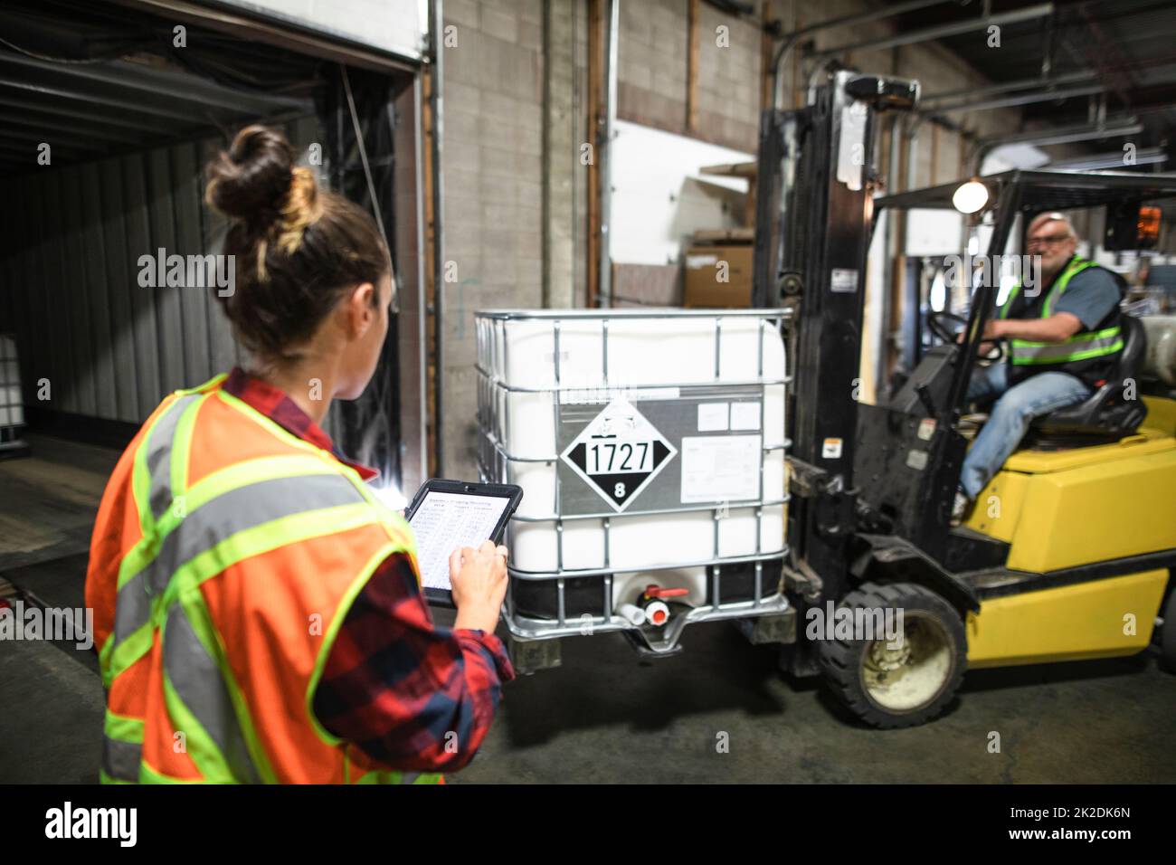 Container loading control hi-res stock photography and images - Alamy