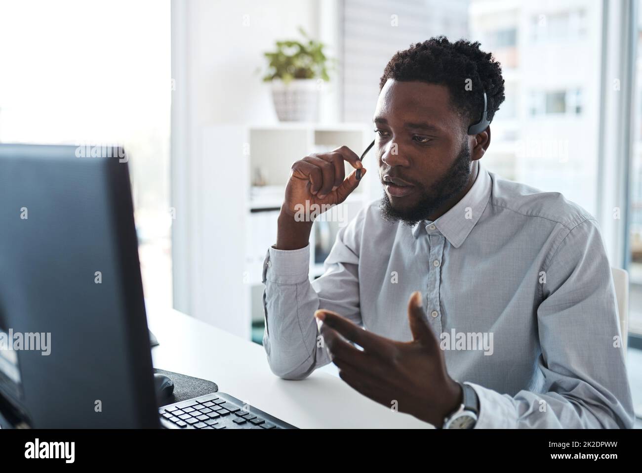 Person providing a service hi-res stock photography and images - Alamy