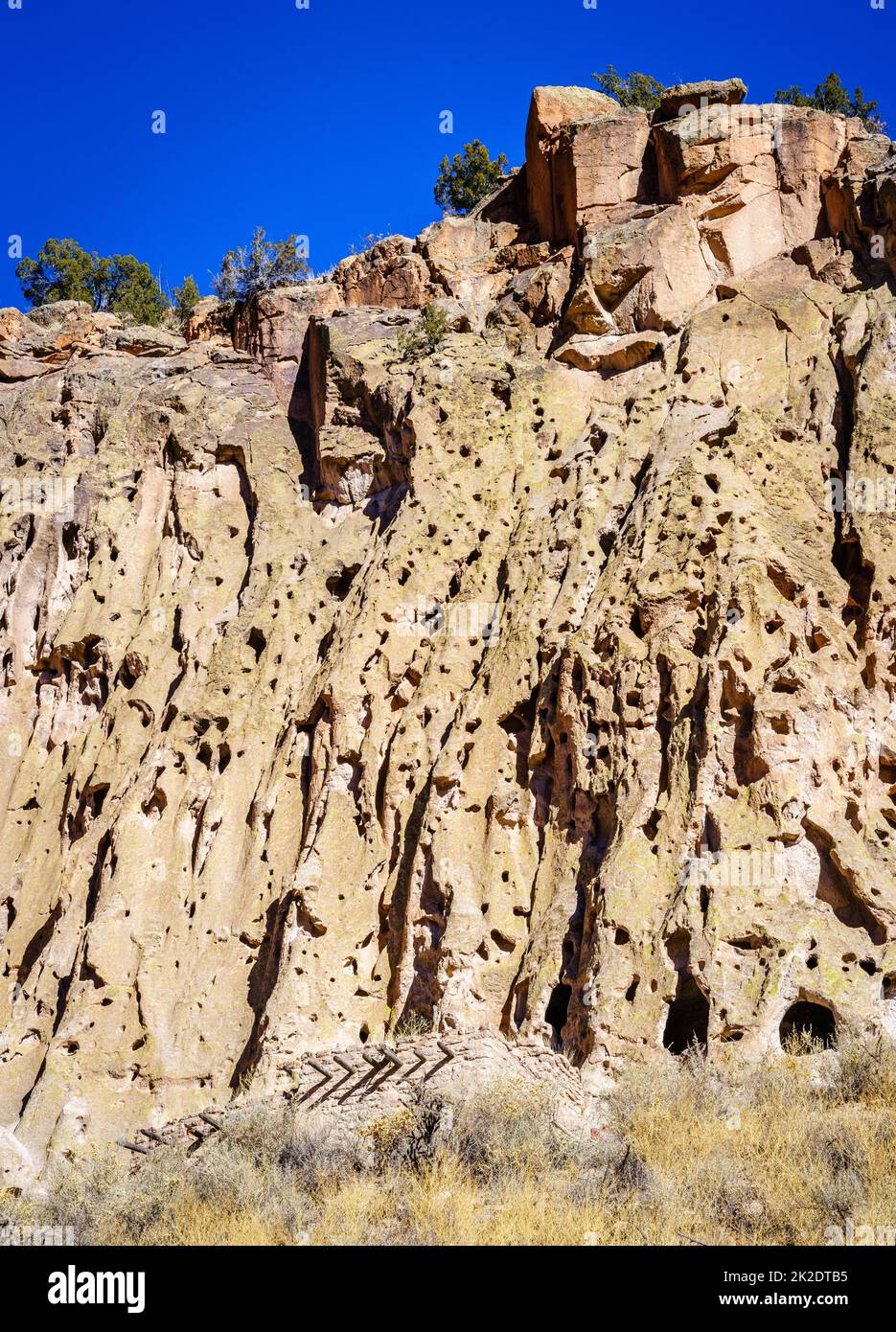 Main cliff bandelier national hi-res stock photography and images - Alamy