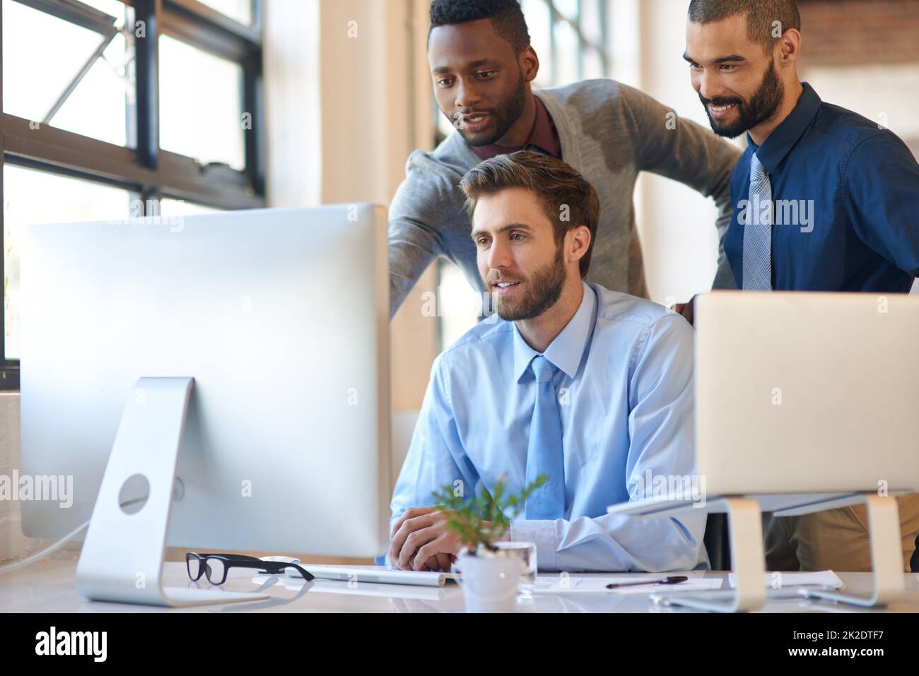 Office manager and vocation hi-res stock photography and images - Alamy