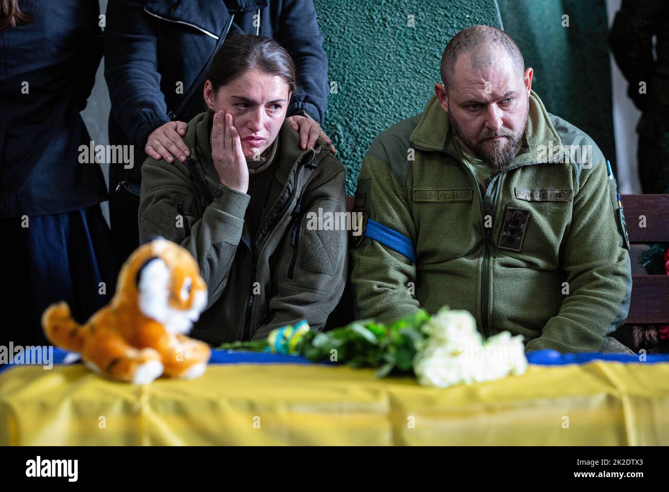 Relatives and friends mourn during a funeral ceremony for Ukrainian ...
